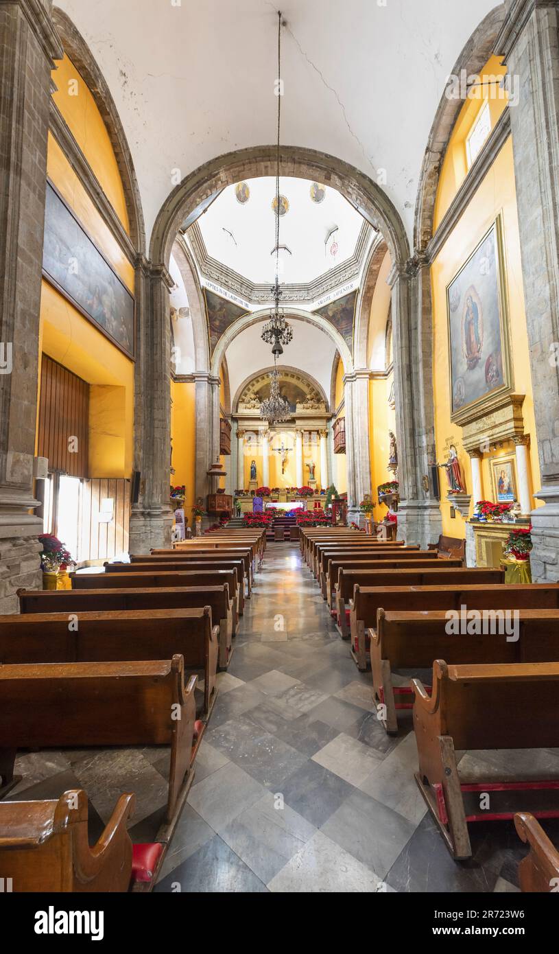 Catholic Santa Veracruz Church (Iglesia de la Santa Veracruz) in Mexico ...