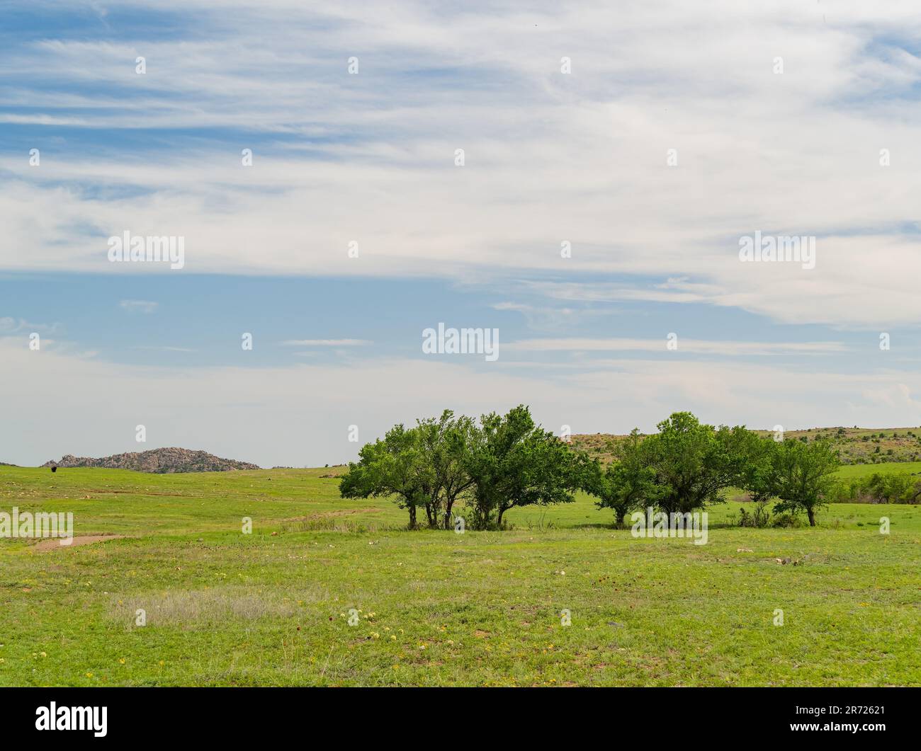 Sunny view of the Treasure Lake trail landscape of Wichita Mountains ...