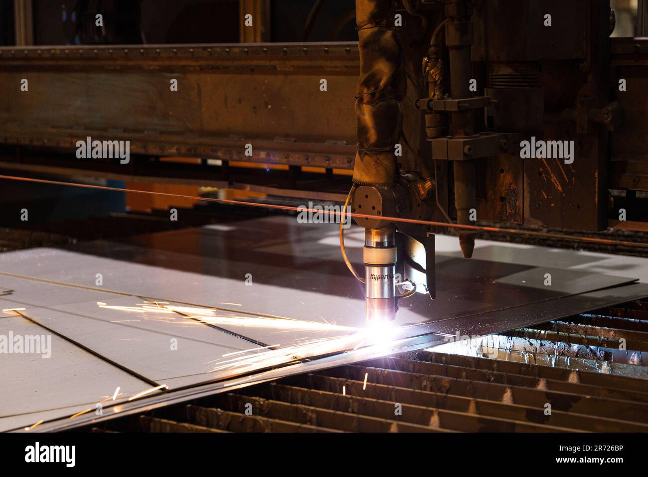 Controlled cutting hi-res stock photography and images - Alamy