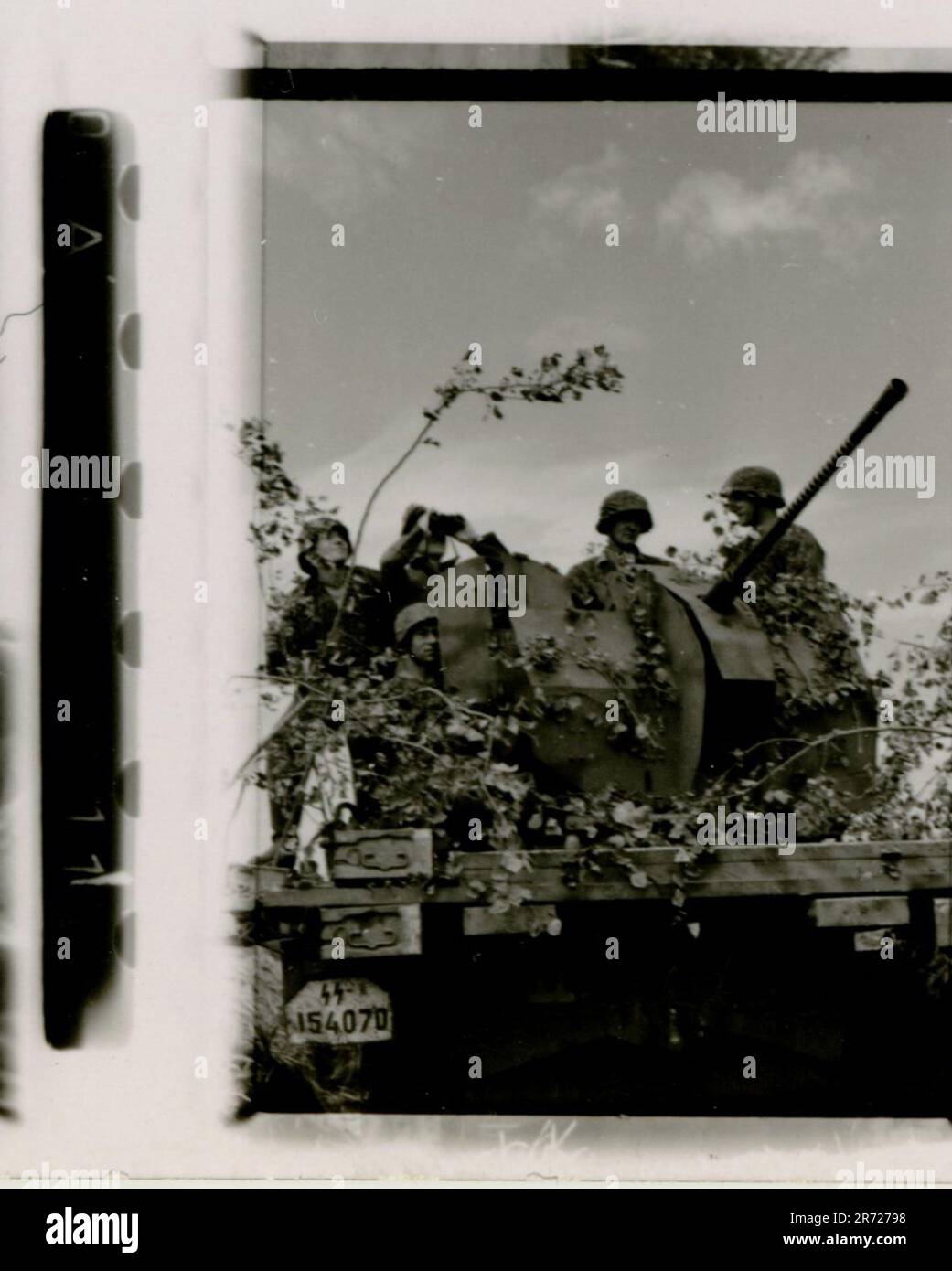 SS Photographer Büschel from the Leibstandarte Adolf Hitler in Russia ...