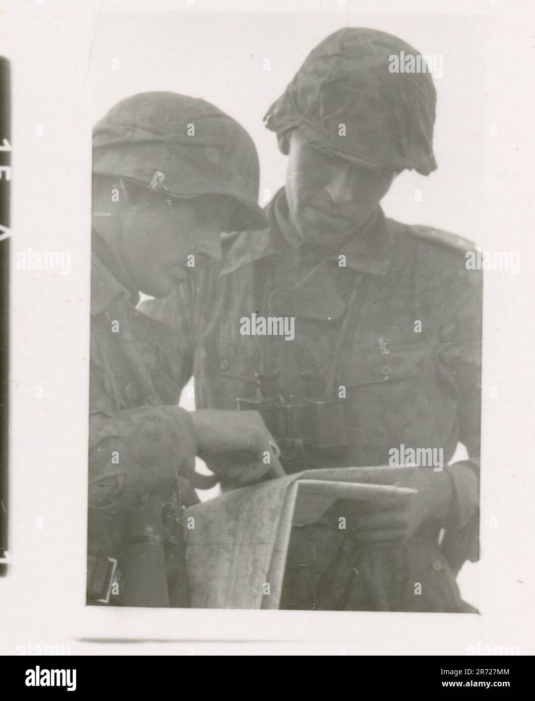 SS Photographer Büschel from the Leibstandarte Adolf Hitler in Russia ...