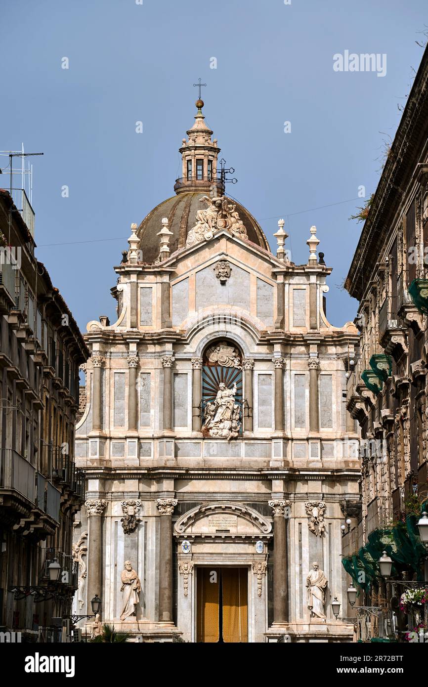 Columns and statues of the Baroque facade of the Cathedral Basilica of ...