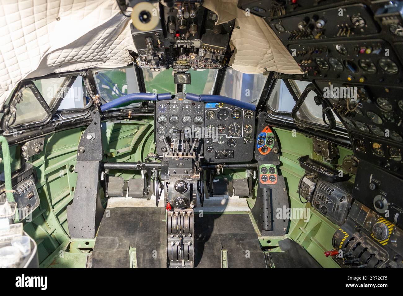 Reconstructed cockpit of a DH Comet 106 1A at the De Havilland Aircraft ...