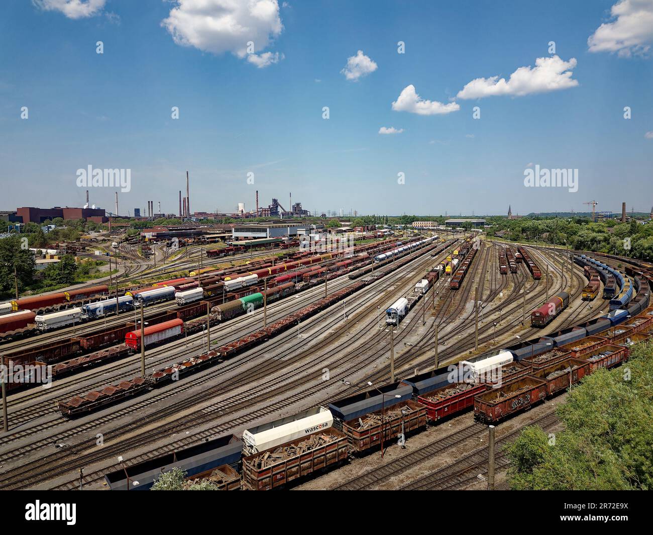 Freight handling tracks hi-res stock photography and images - Alamy