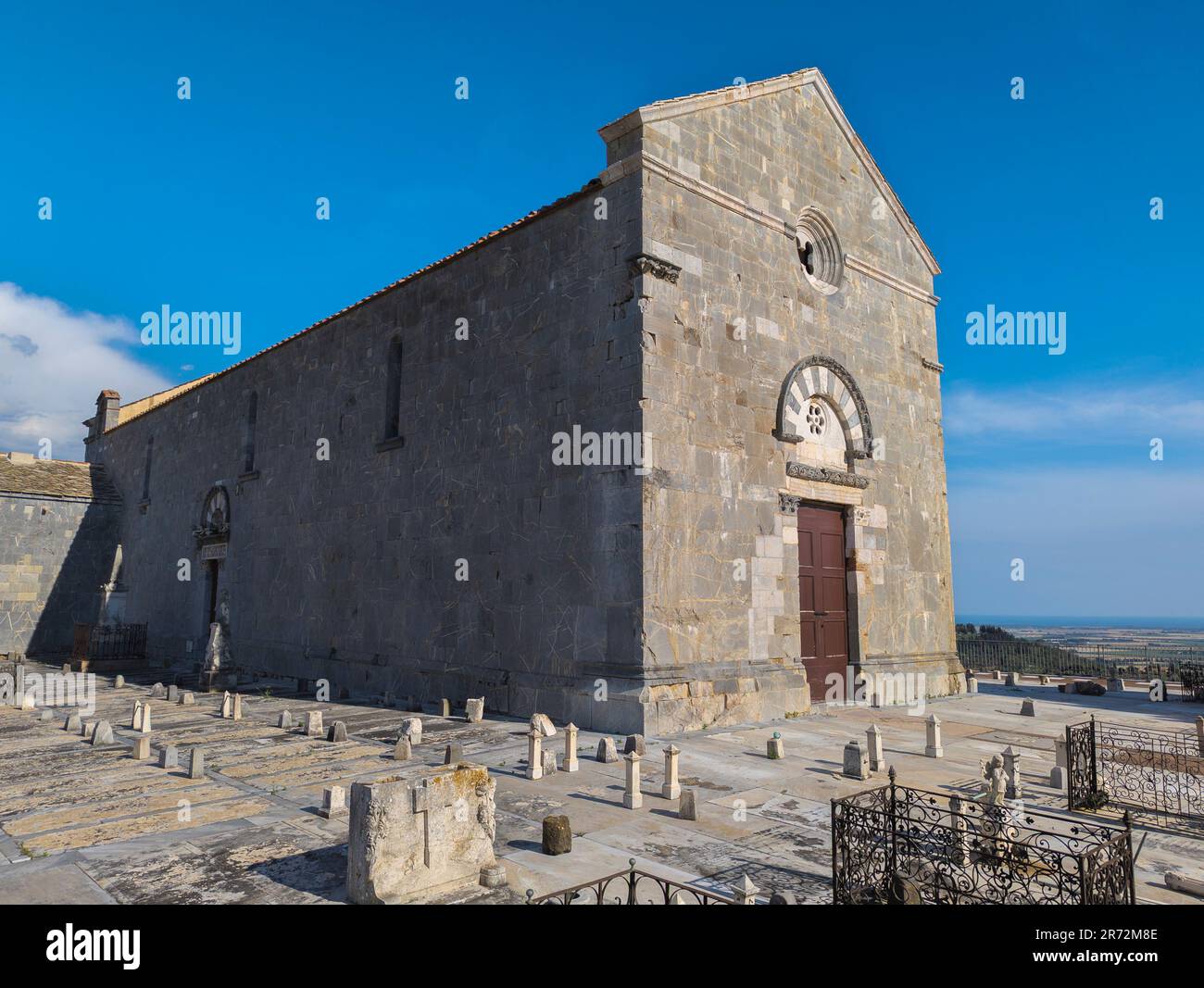 Pisane romanesque style hi-res stock photography and images - Alamy