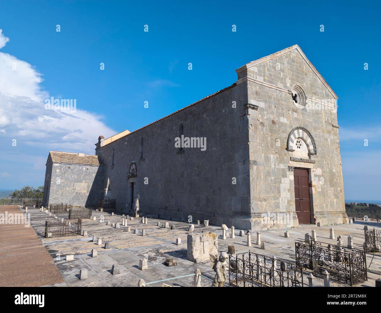 Pisane romanesque style hi-res stock photography and images - Alamy