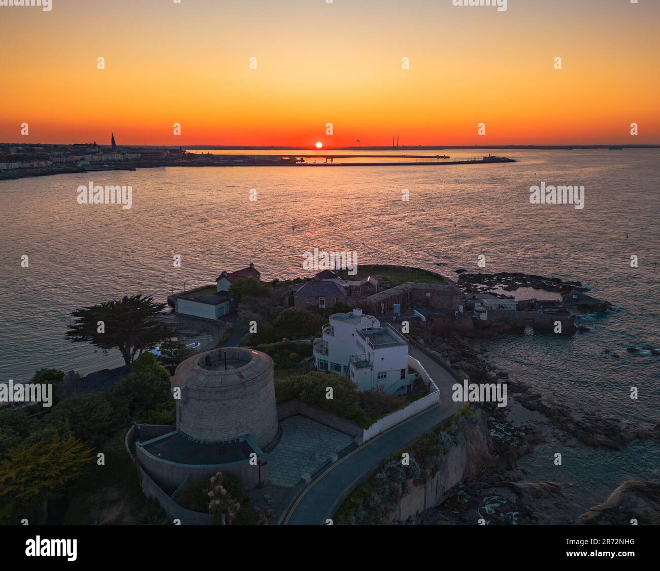 Forty foot sandycove hi-res stock photography and images - Alamy