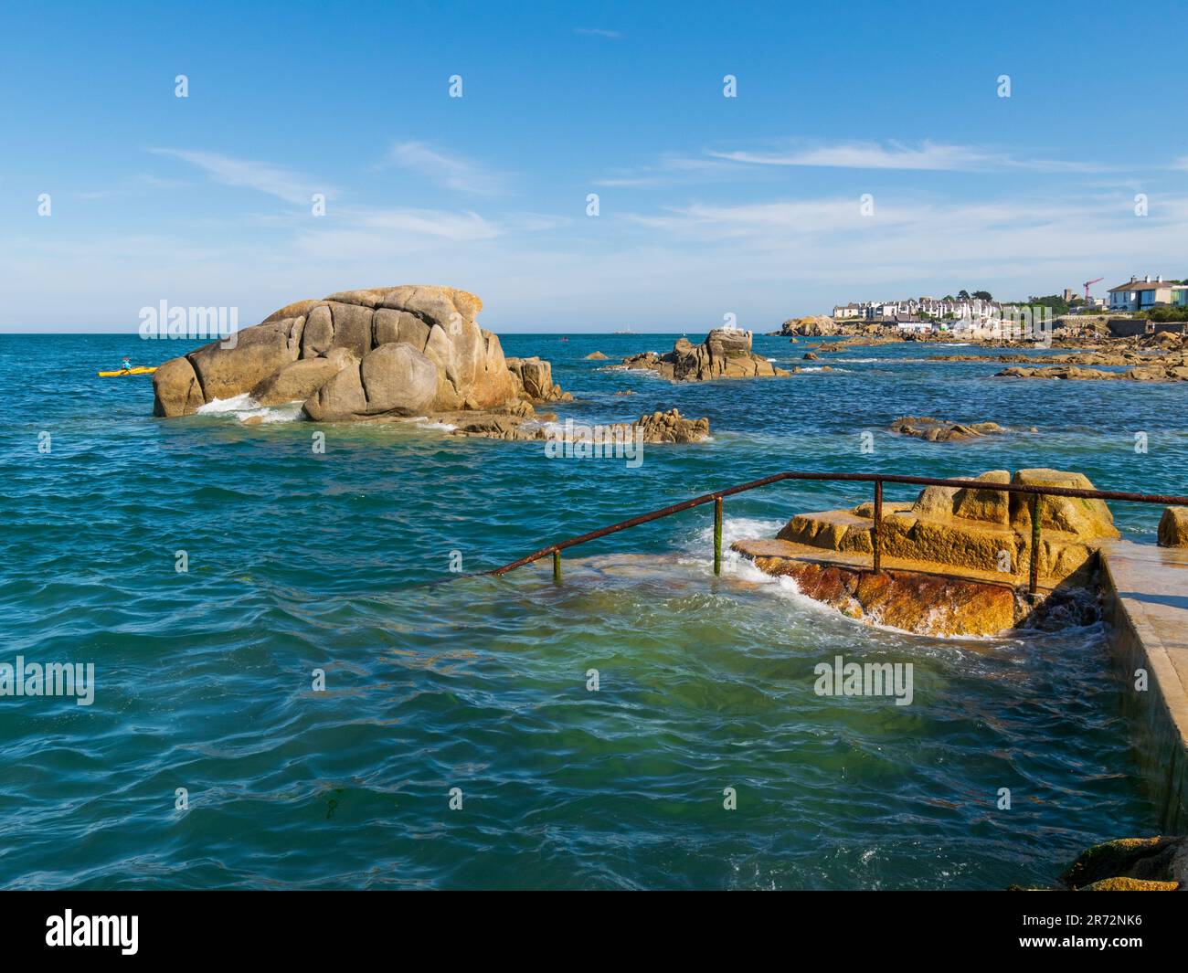 Sunny day at the Forty Foot Stock Photo - Alamy