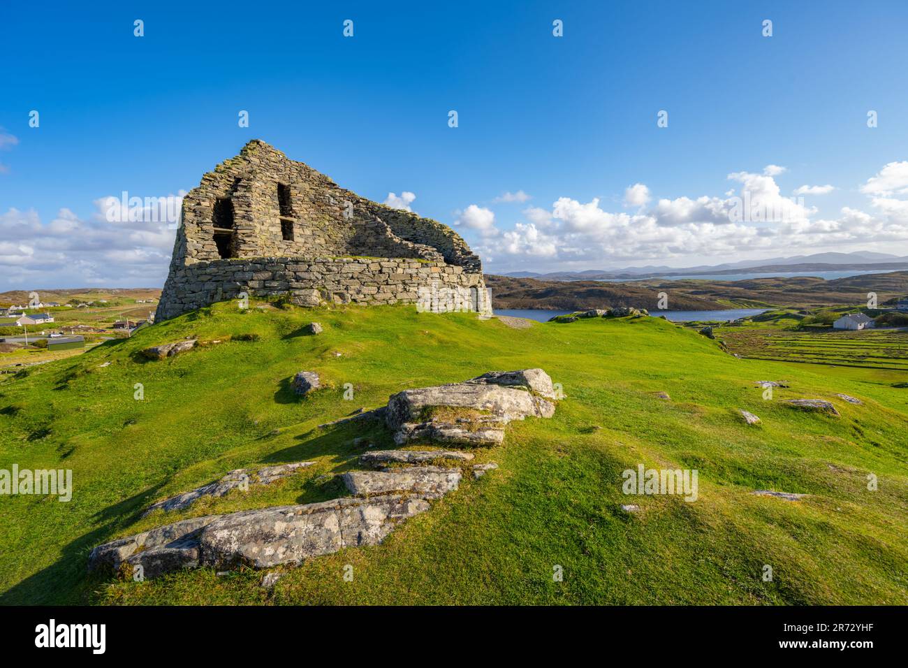 Dun Carloway Broch, Doune, Carloway, Isle of Lewis Stock Photo - Alamy