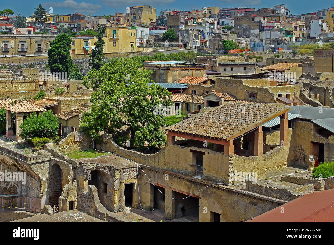 Ancient Herculaneum site was buried under volcanic ash in the eruption ...