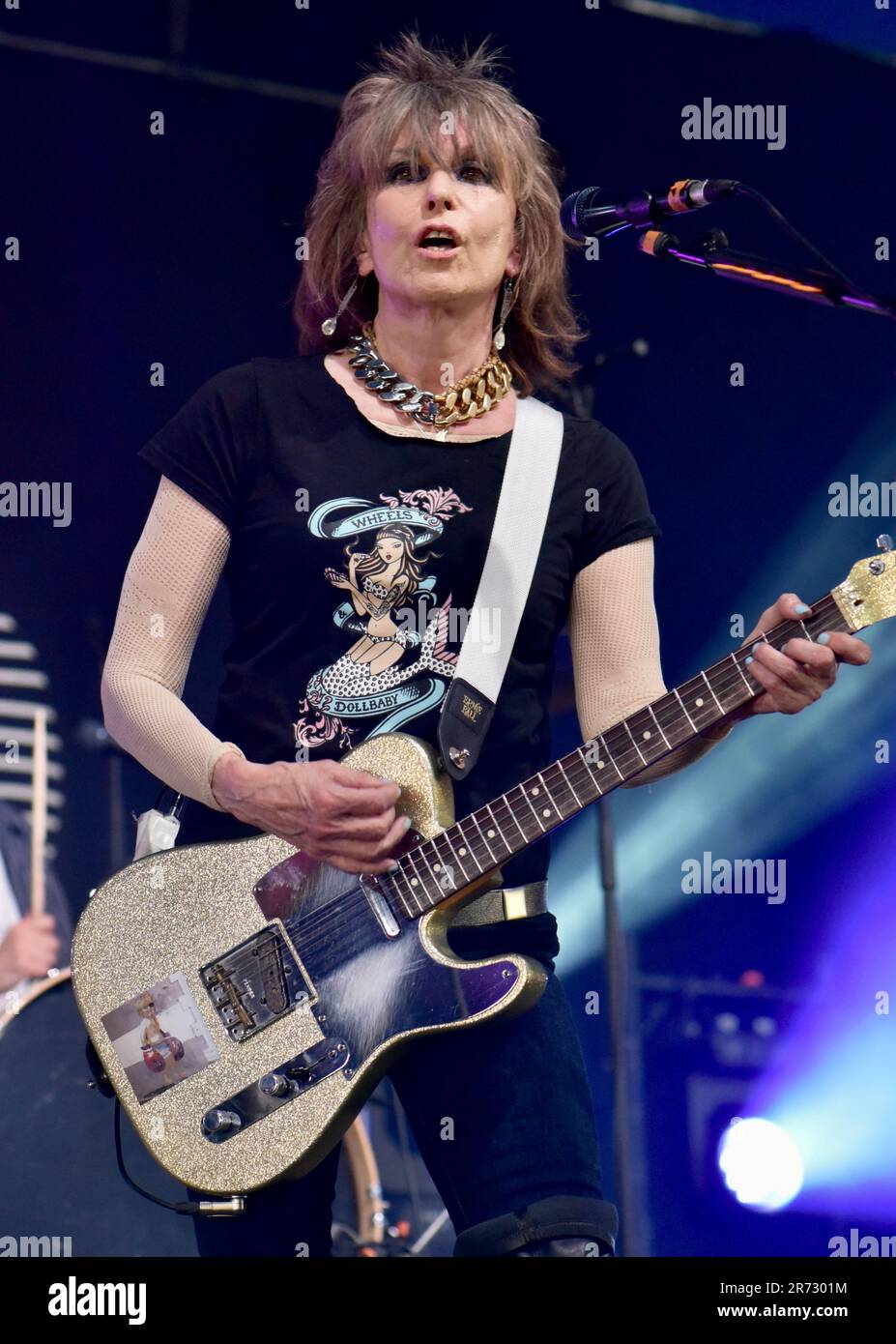 Back on the chaingang hi-res stock photography and images - Alamy