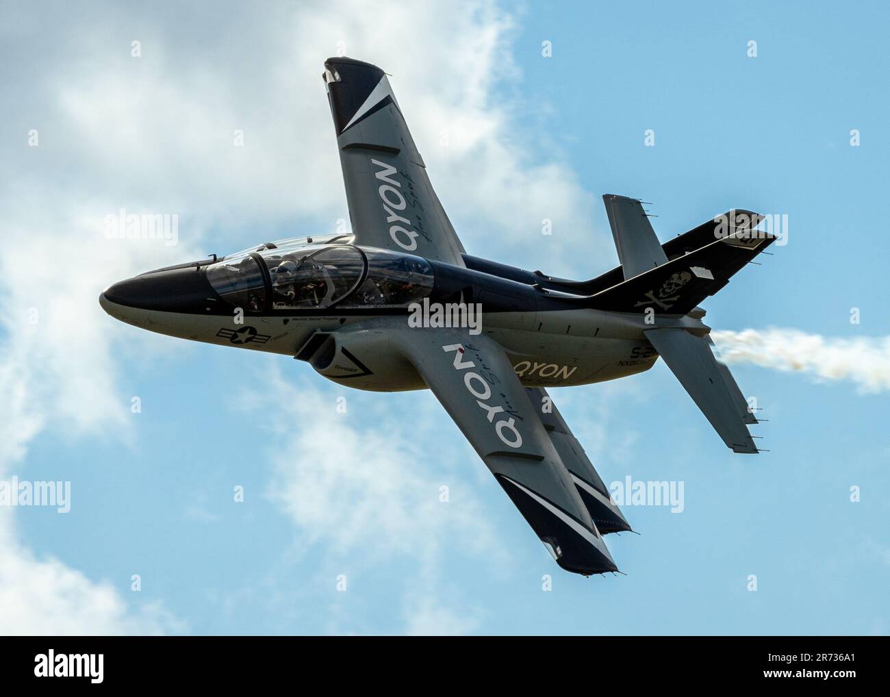 Two planes look like one plane Stock Photo - Alamy