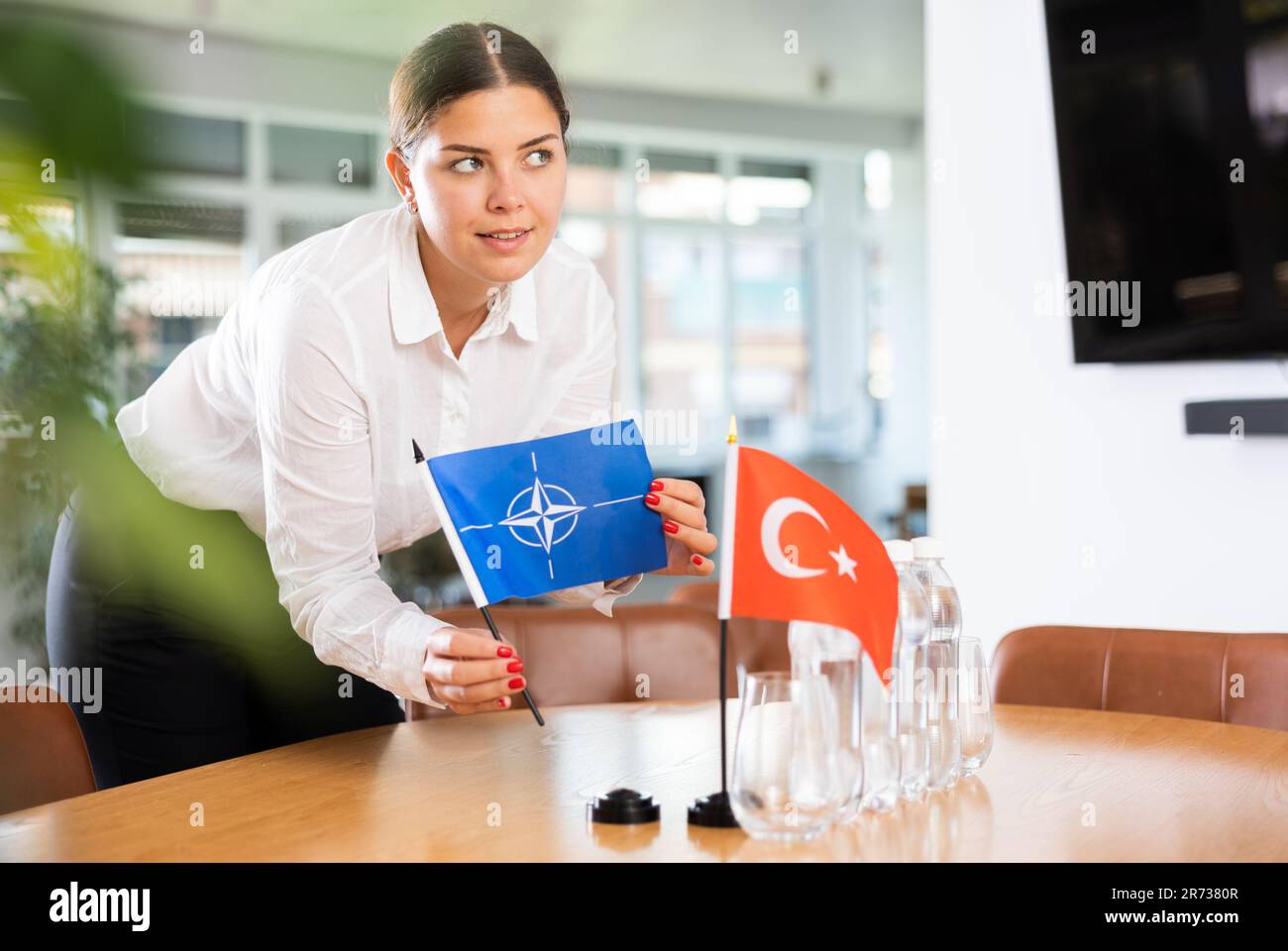 Nato conference table hi-res stock photography and images - Alamy