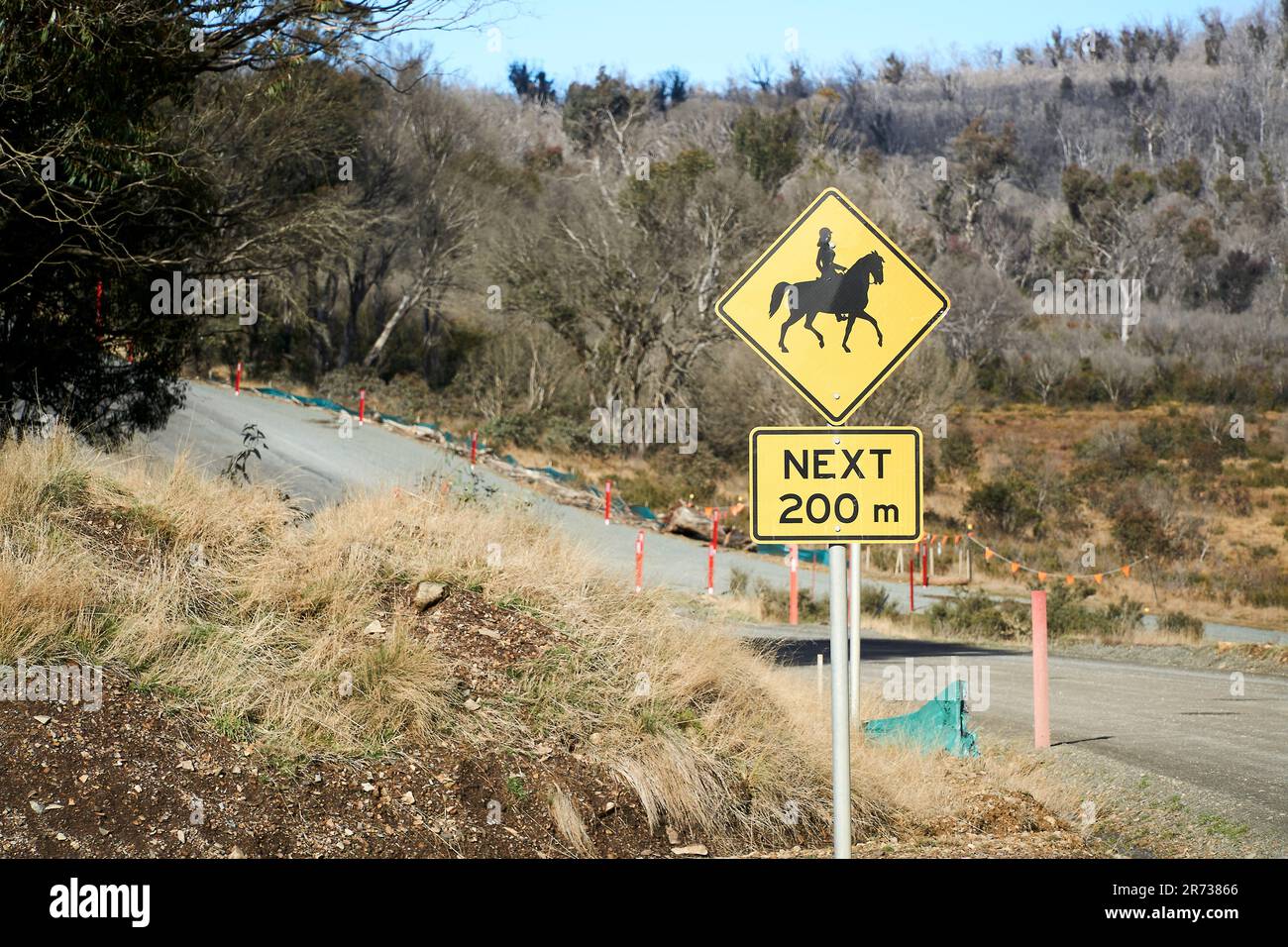 Road ground signs hi-res stock photography and images - Alamy