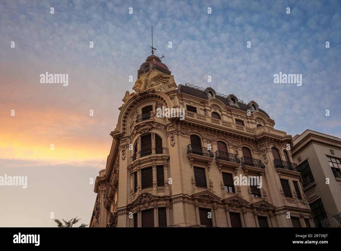 Edificio banco central hi-res stock photography and images - Alamy