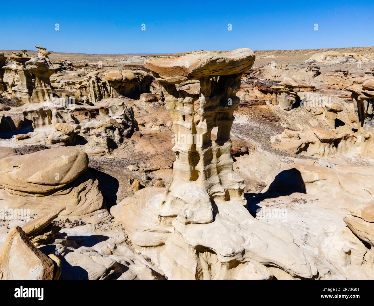 The Alien Throne. Otherworldly hoo doos in remote, rural New Mexico ...