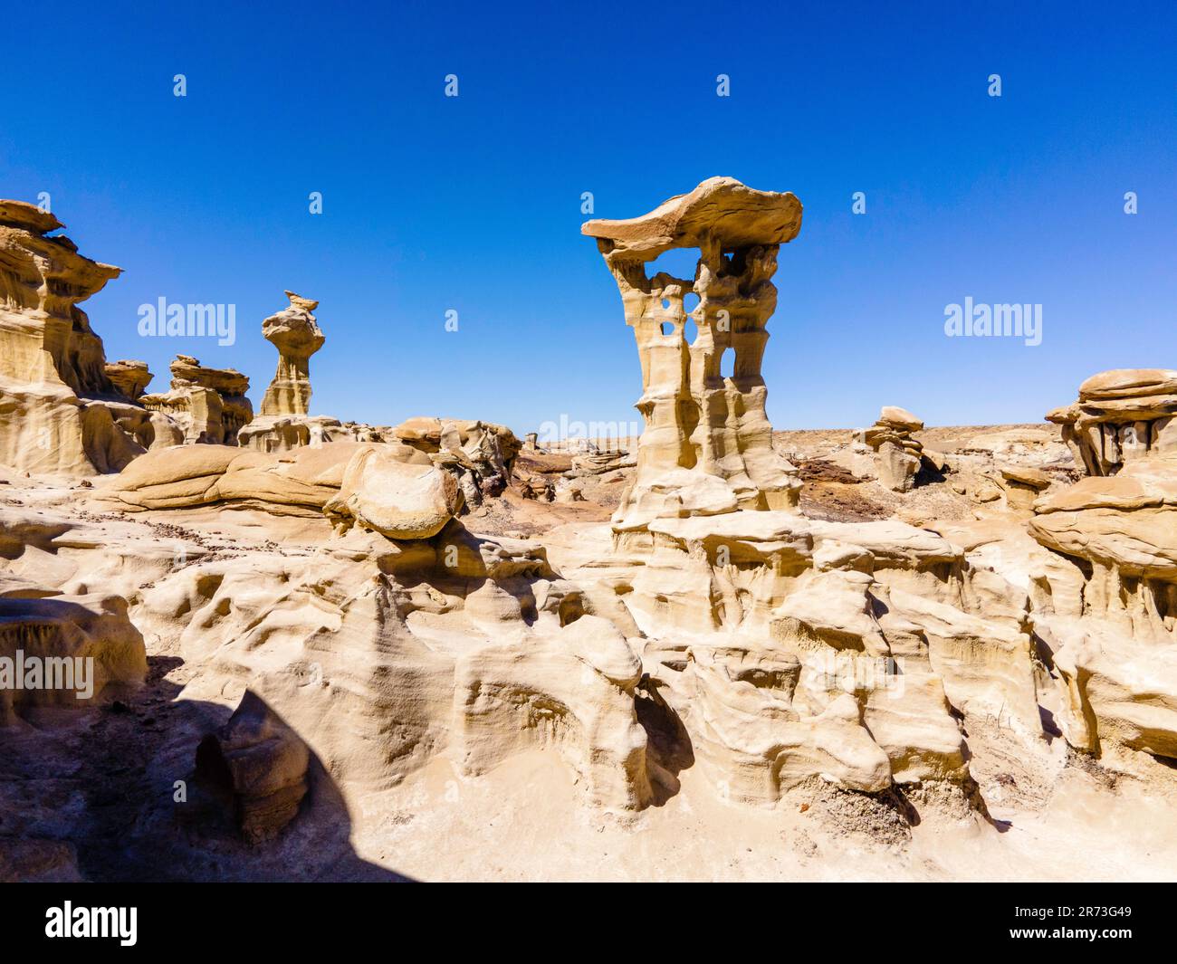 The Alien Throne. Otherworldly hoo doos in remote, rural New Mexico ...