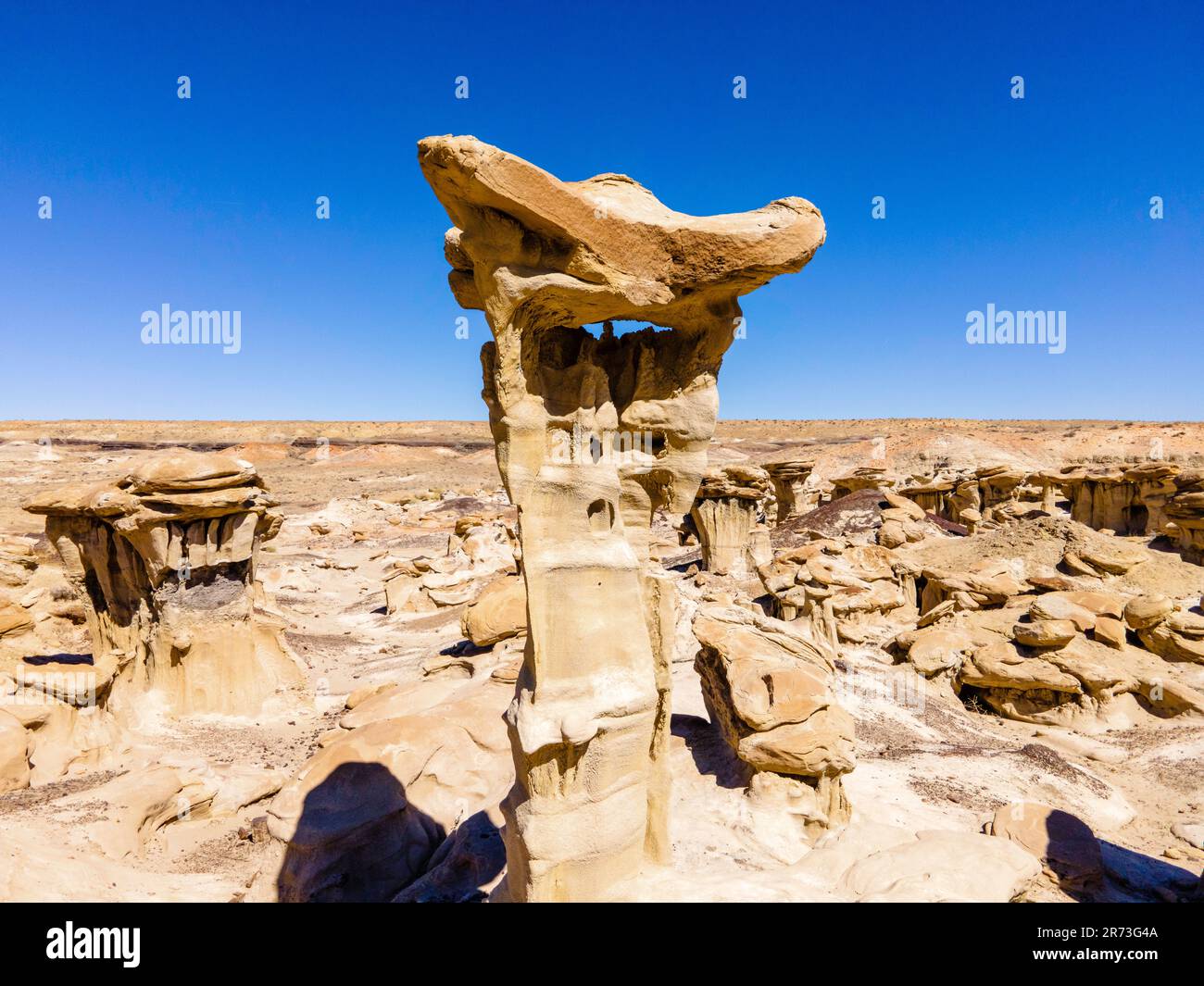 The Alien Throne. Otherworldly hoo doos in remote, rural New Mexico ...