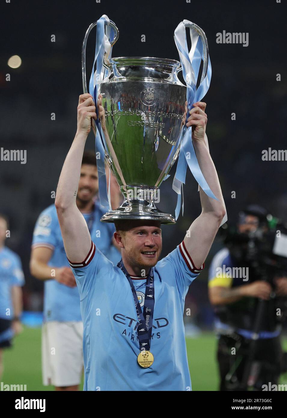 Kevin de bruyne champions league trophy hi-res stock photography and ...