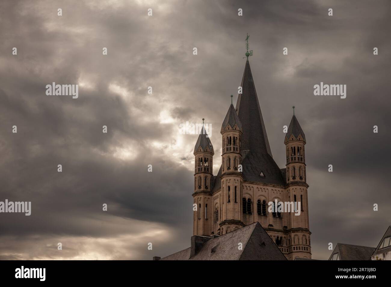 Cologne old otwn hi-res stock photography and images - Alamy