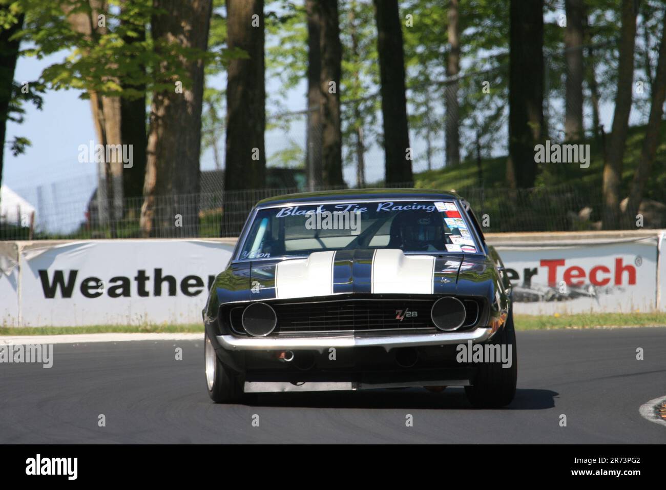Vintage sports car racing road america hi-res stock photography and ...