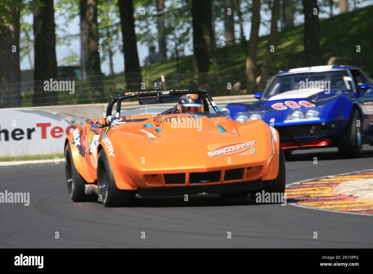Vintage sports car racing road america hi-res stock photography and ...