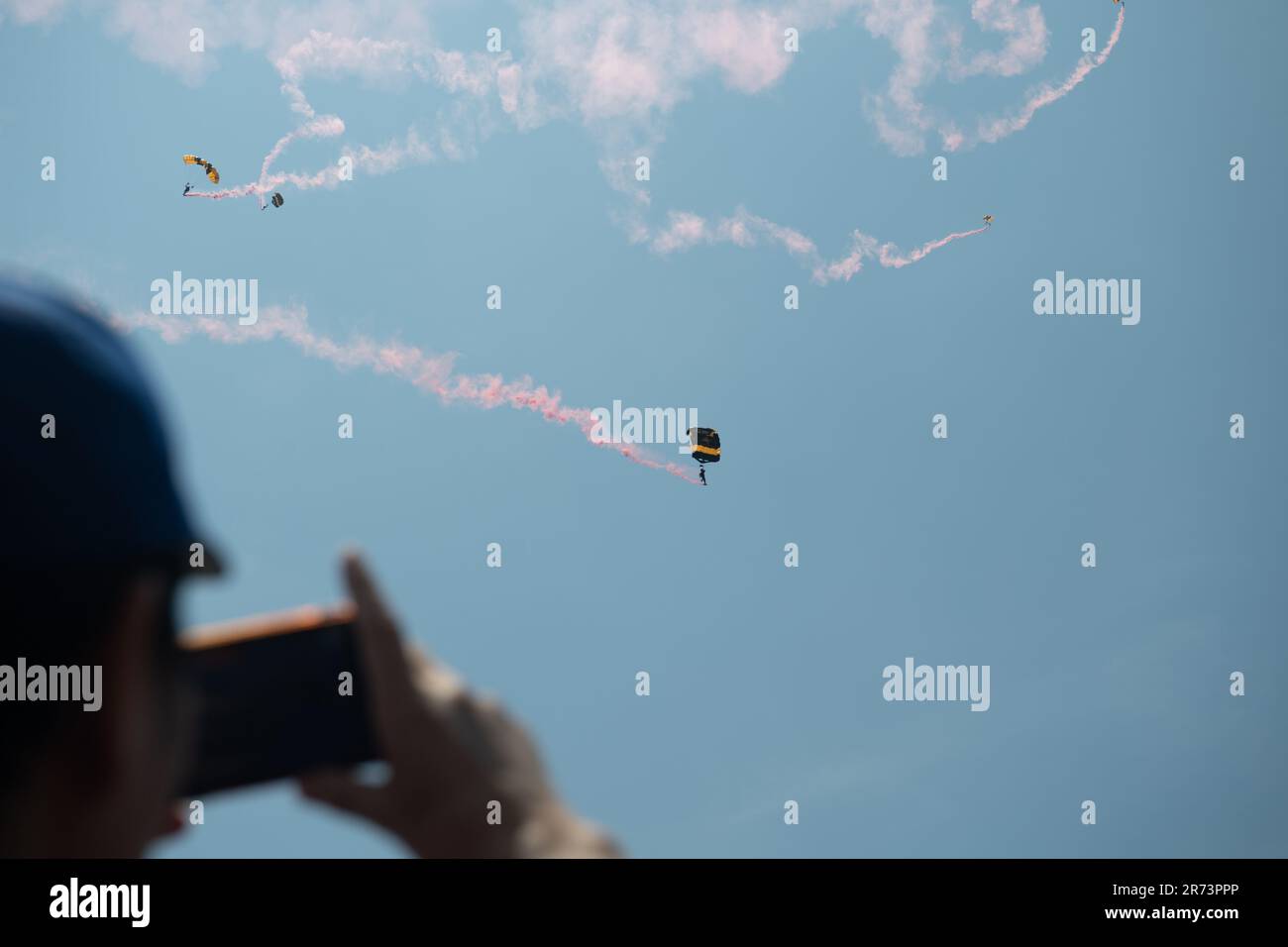 U.S. Soldiers with the Golden Knights U.S. Army Parachute Team perform ...