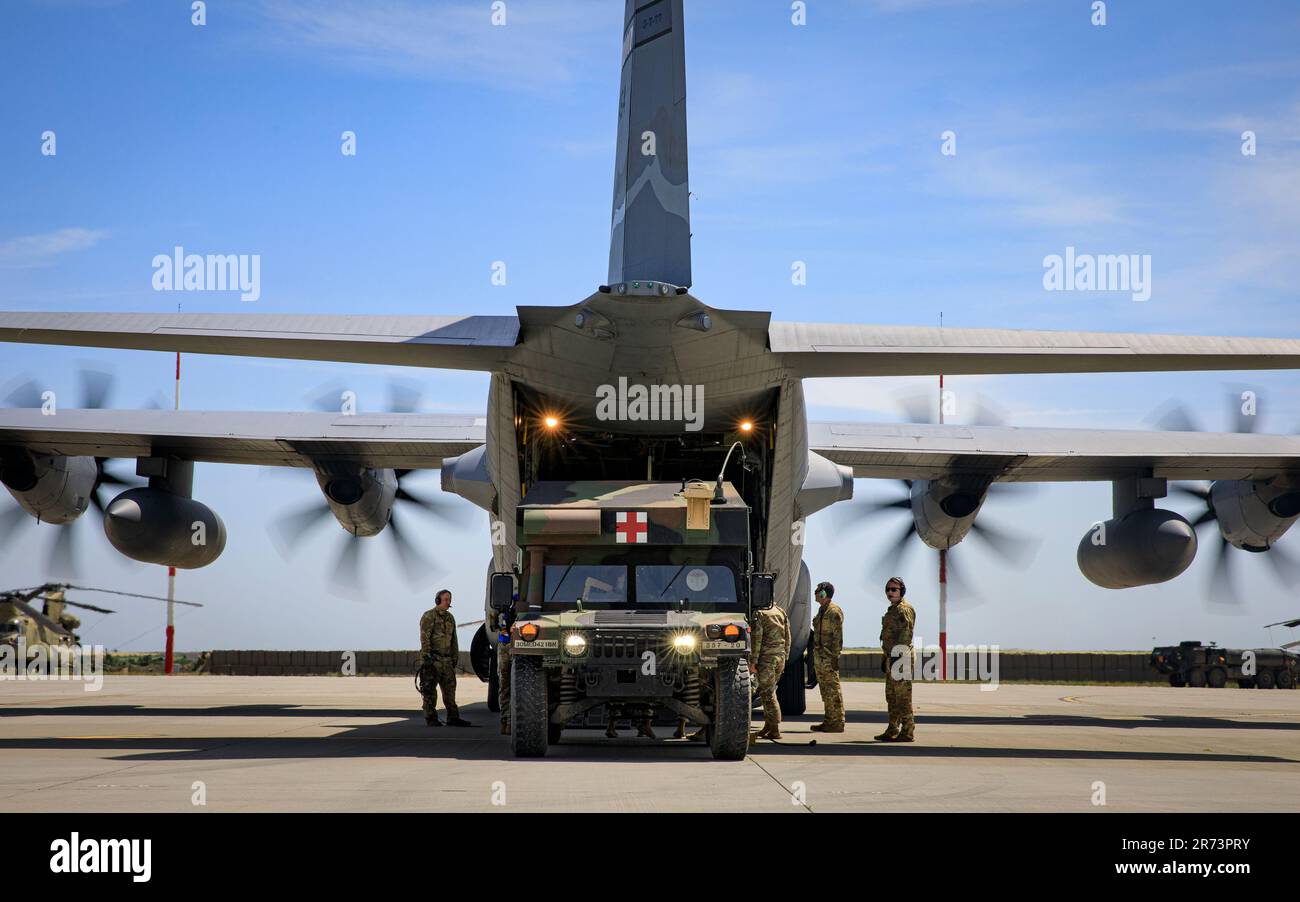 U.S. Army Soldiers, Air Force Airmen and coalition military members ...