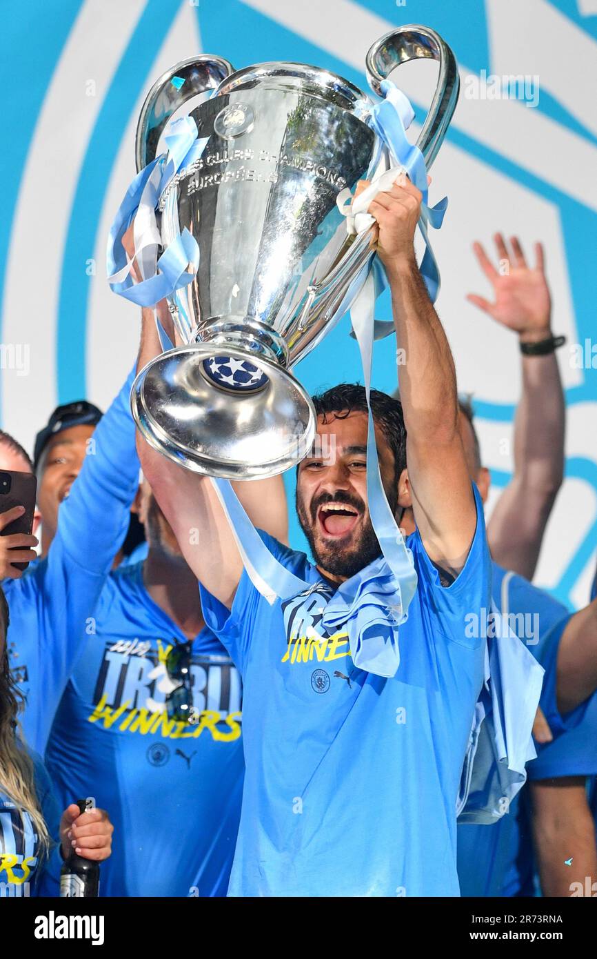Treble winning champions hi-res stock photography and images - Alamy