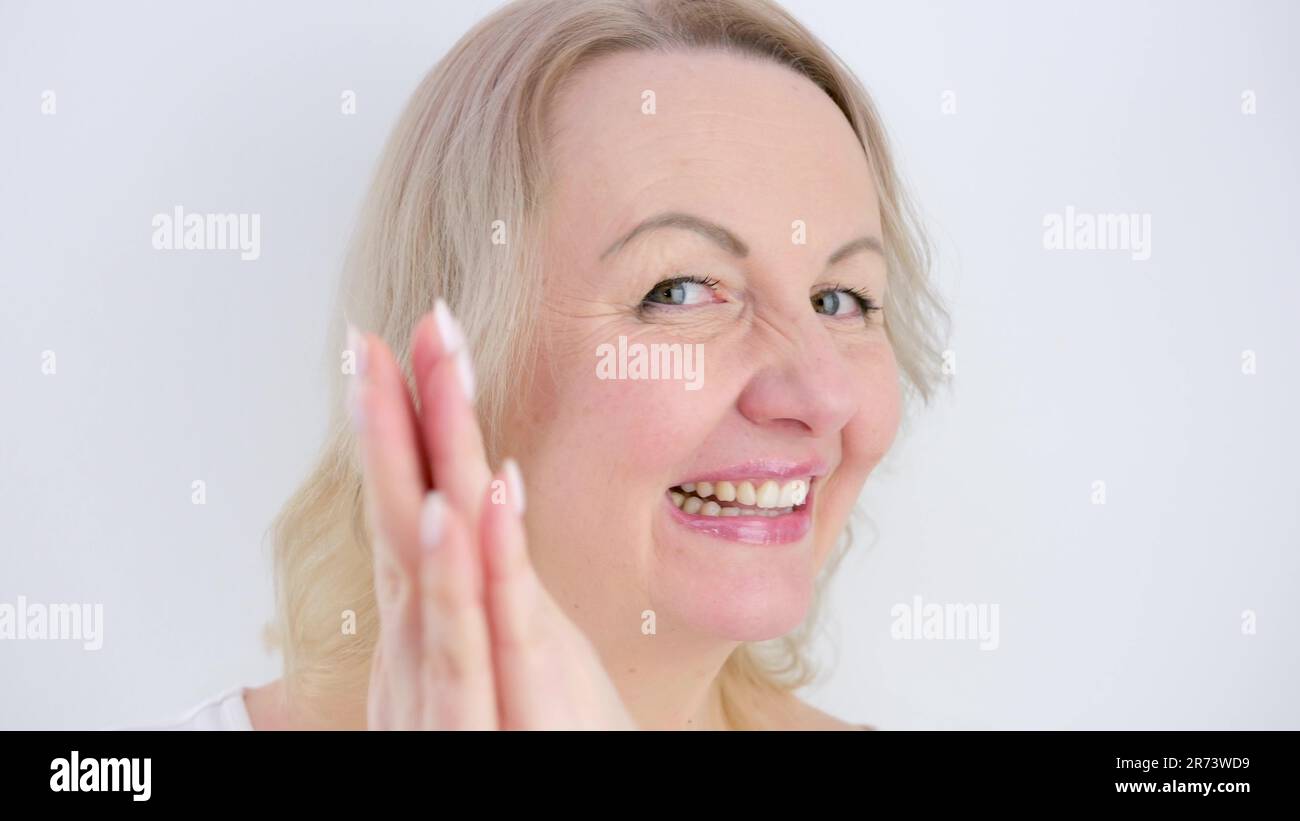 Female Hands Clapping their Hands on Empty Isolated Green Chroma Key ...