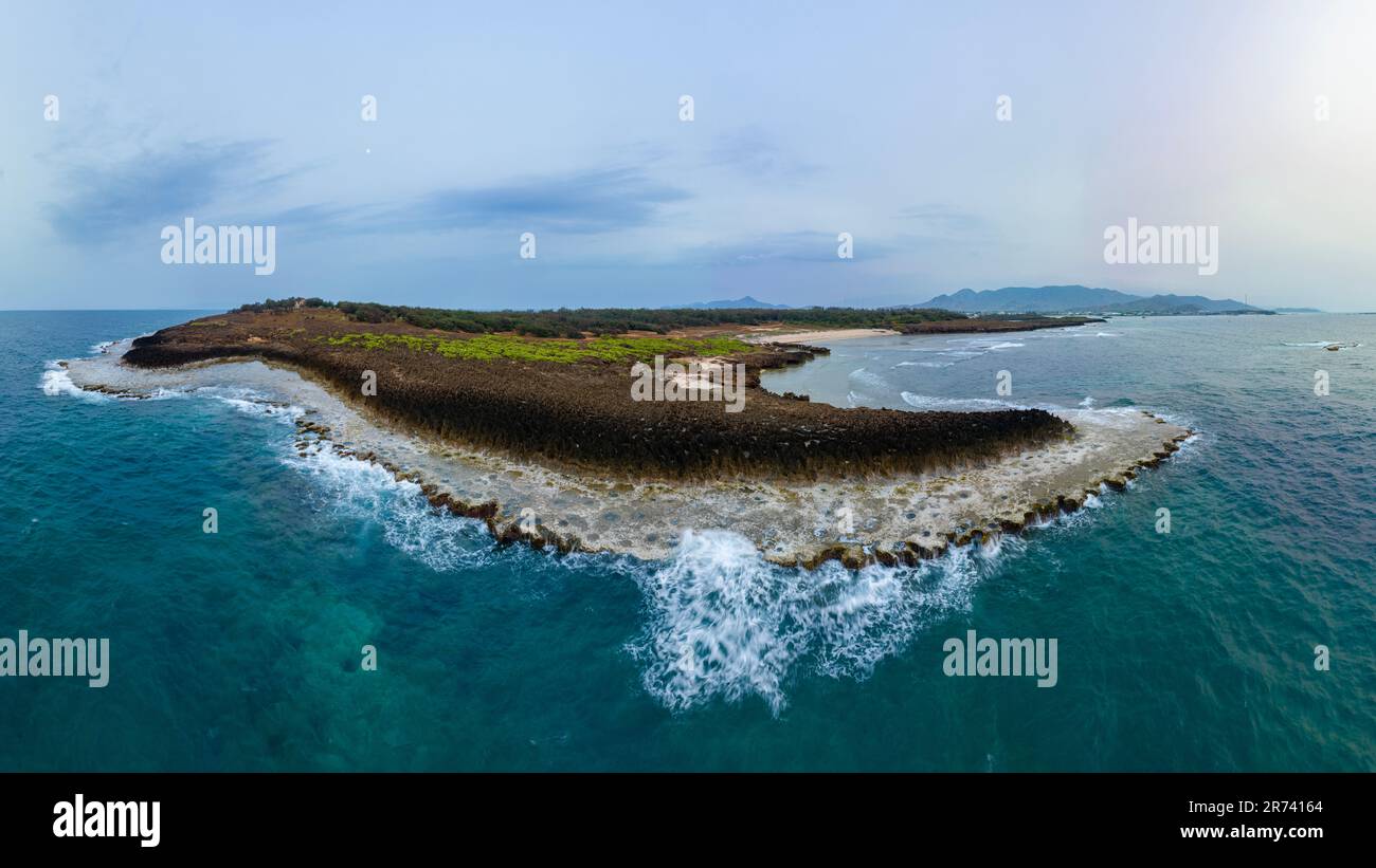 Aerial view coral reefs coastline hi-res stock photography and images - Alamy