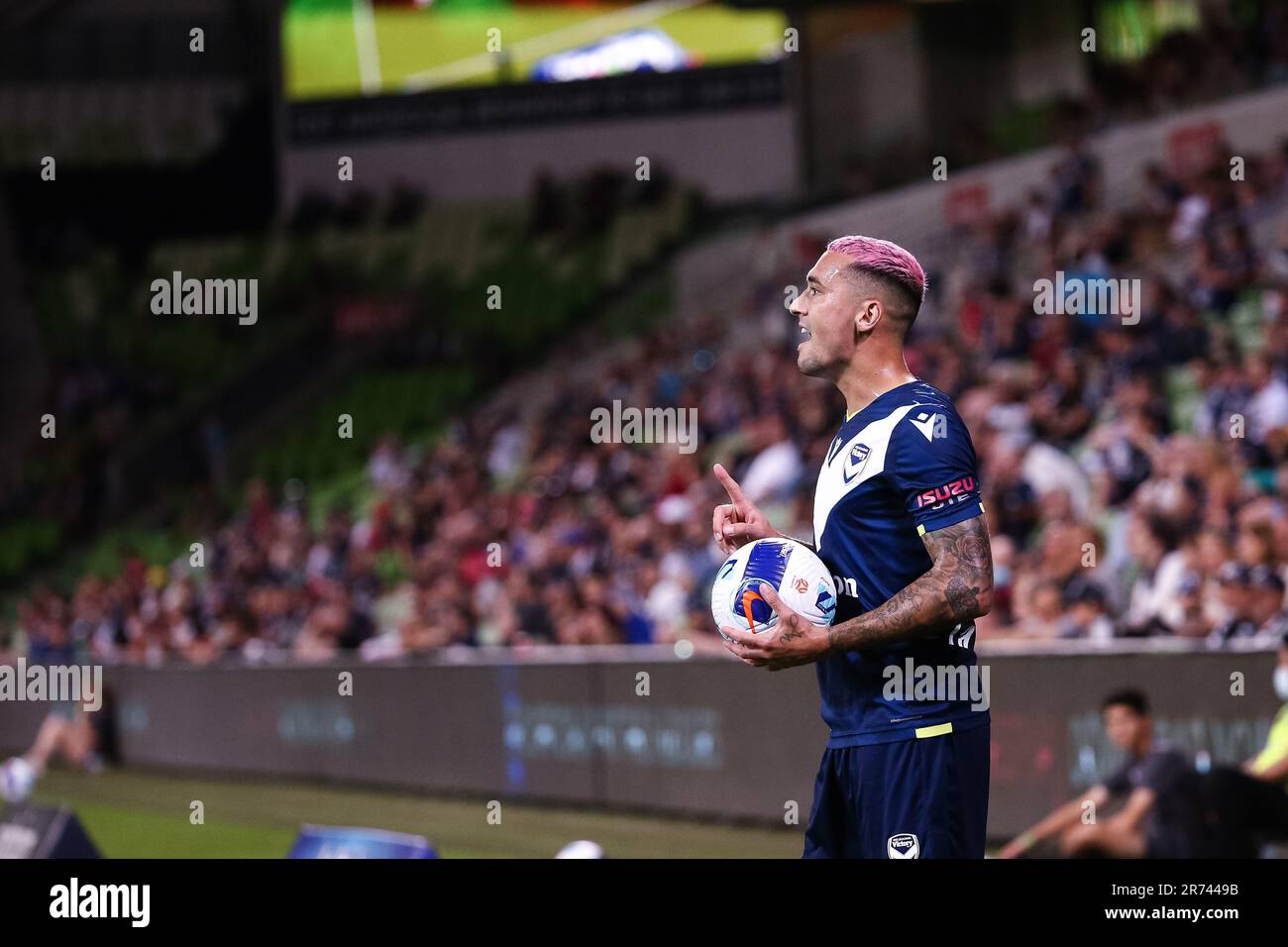 MELBOURNE, AUSTRALIA - MARCH 27: Jason Davidson of Melbourne Victory ...