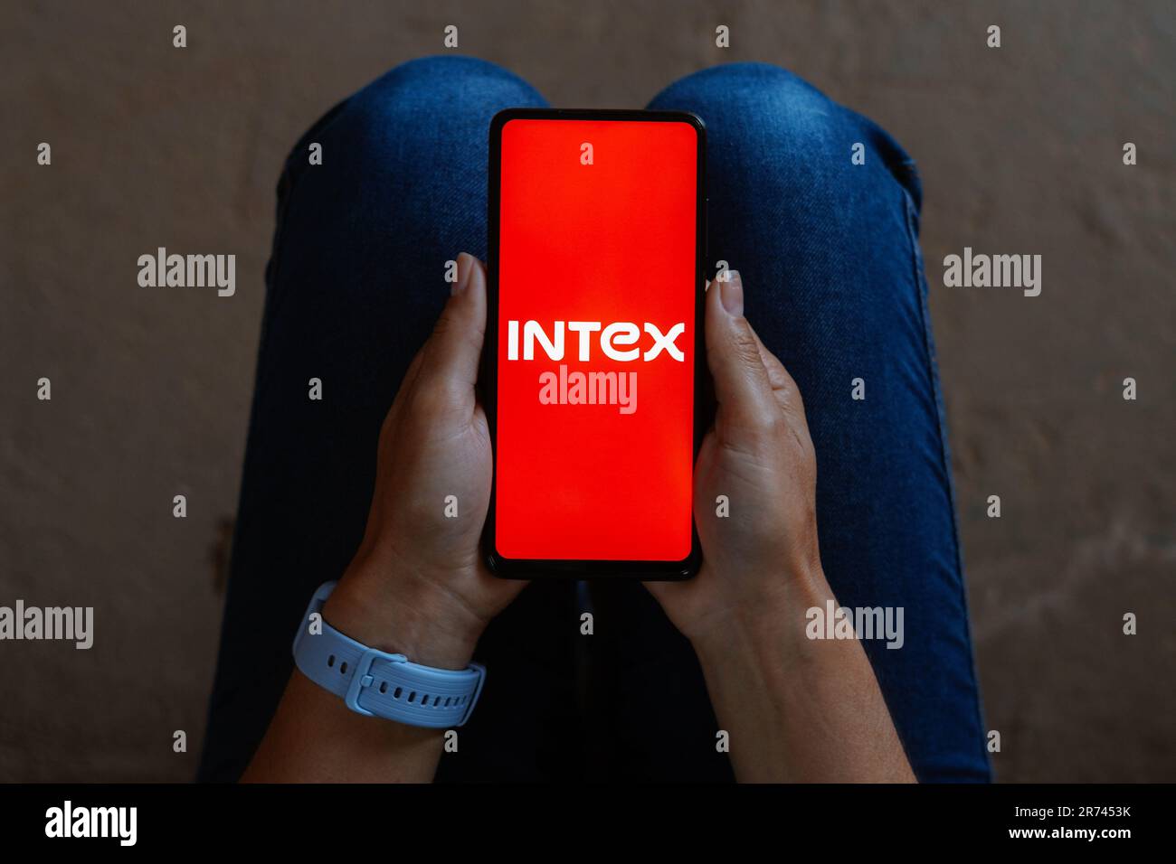 Intex Mobile Logo