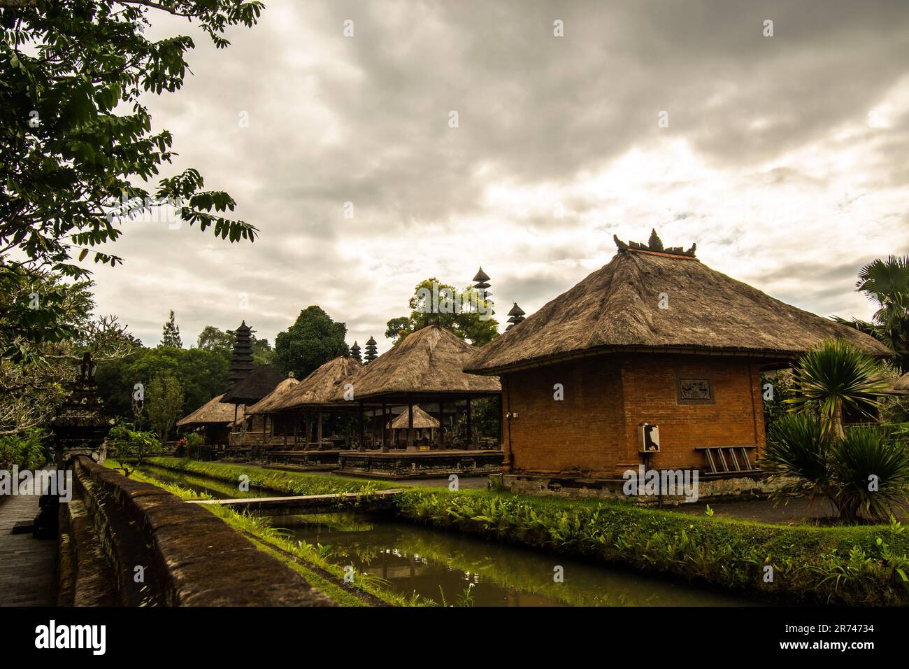 Pura lembah ayun bali hi-res stock photography and images - Alamy