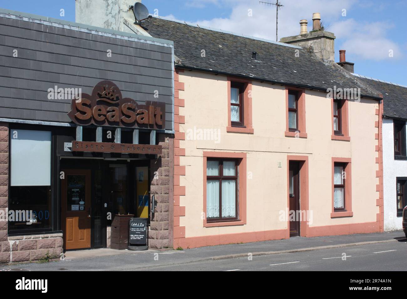 Ardbeg distillery cafe hi-res stock photography and images - Alamy