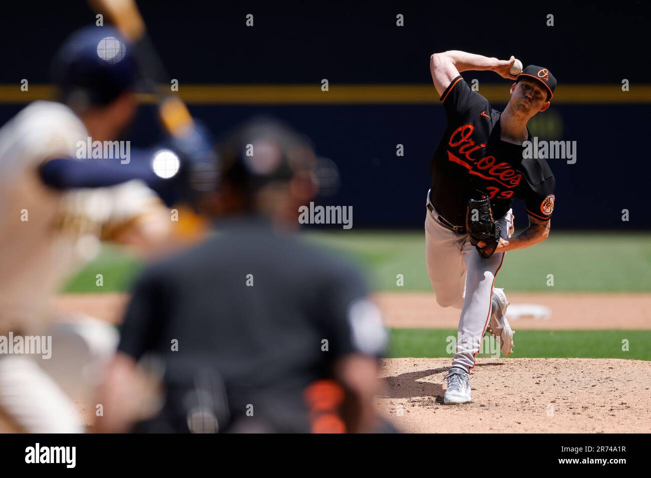 MILWAUKEE, WI - JUNE 08: Baltimore Orioles starting pitcher Kyle ...