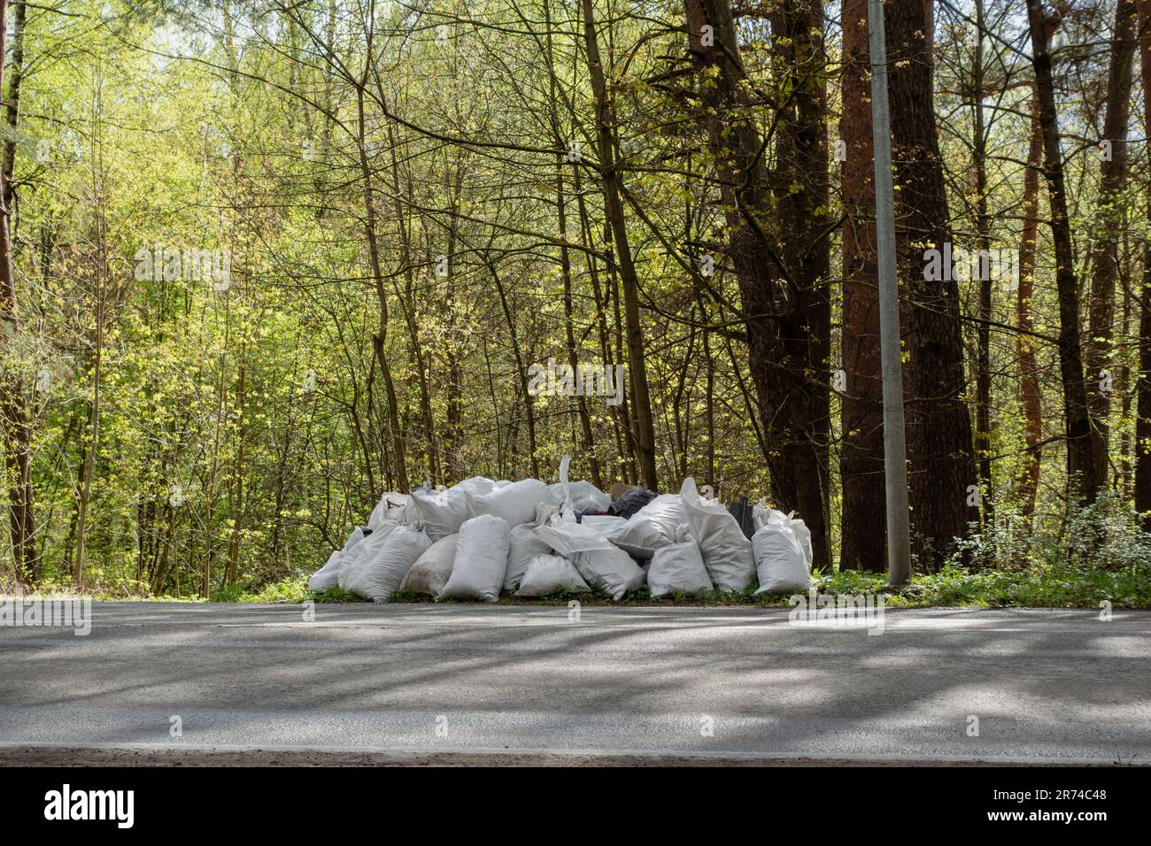 Dropped bag hi-res stock photography and images - Alamy