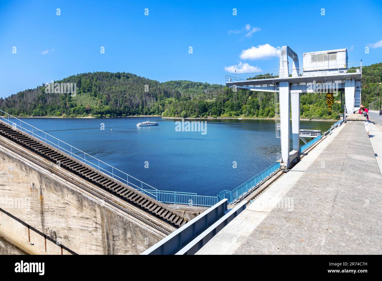 Orlická prehrada, hráz, Vltavska kaskada, Ceska republika / Orlik lake ...