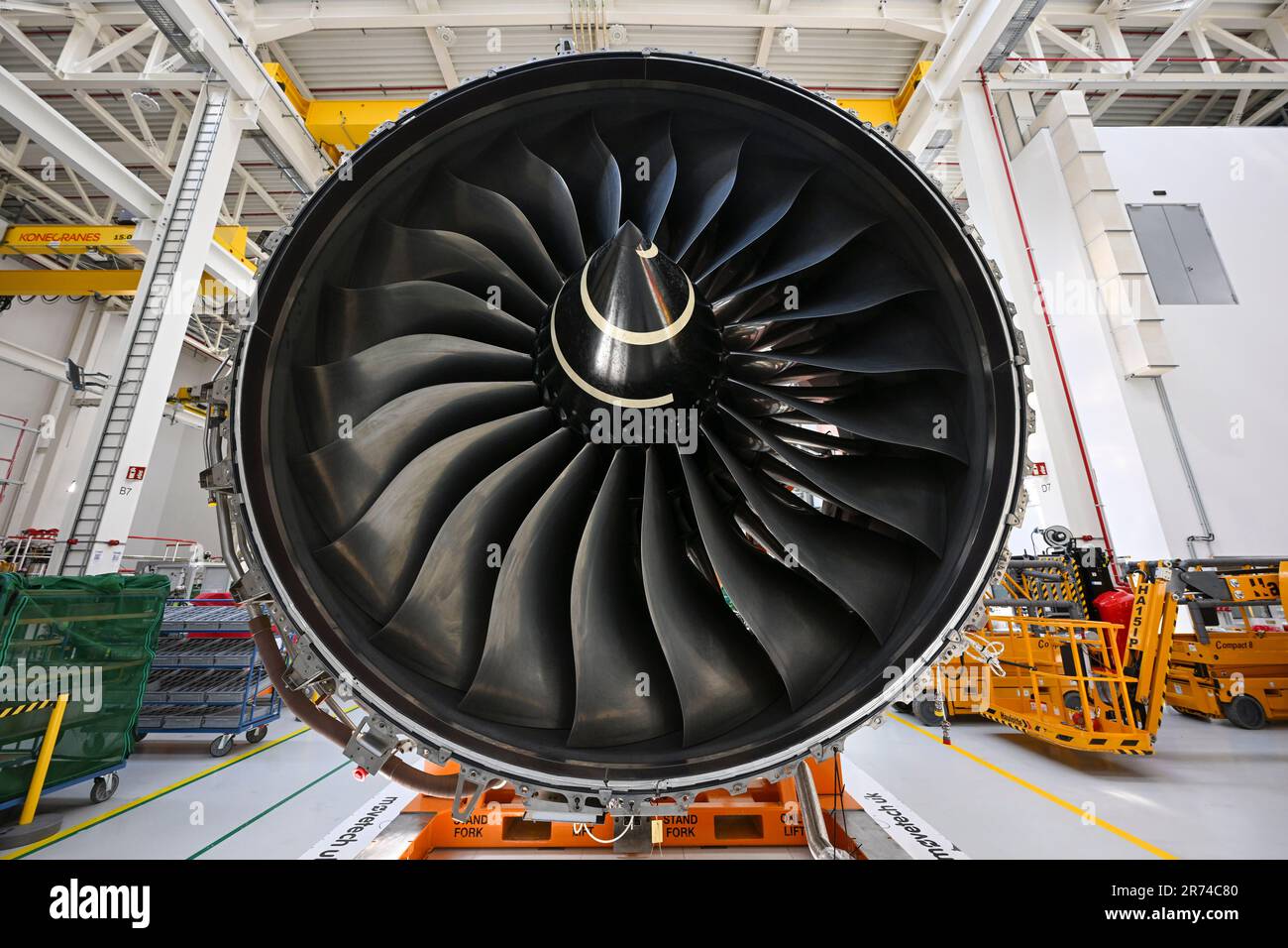 Blankenfelde Mahlow, Germany. 09th June, 2023. An engine for the Airbus ...