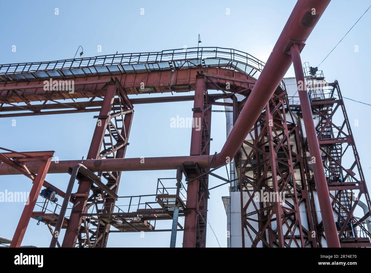 Rusty ladders hi-res stock photography and images - Alamy