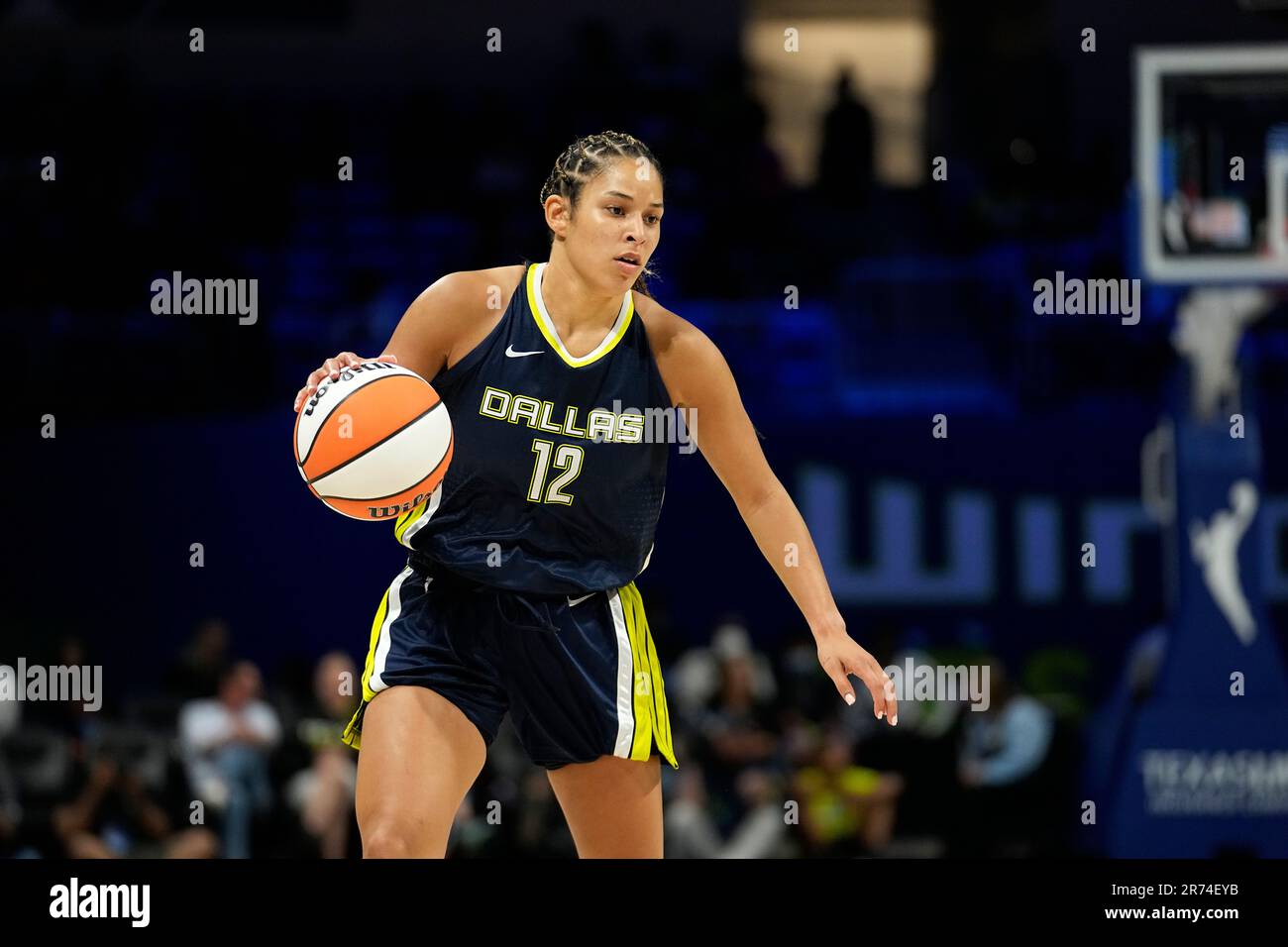 Dallas Wings guard Veronica Burton handles the ball during a WNBA ...