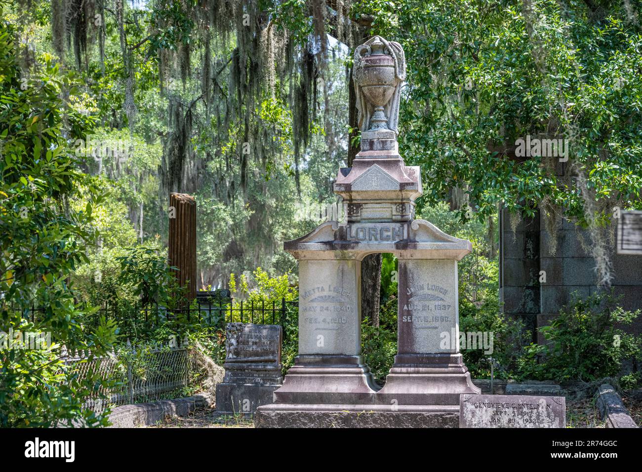 Historic Bonaventure Cemetery memorial amidst Southern live oaks and ...