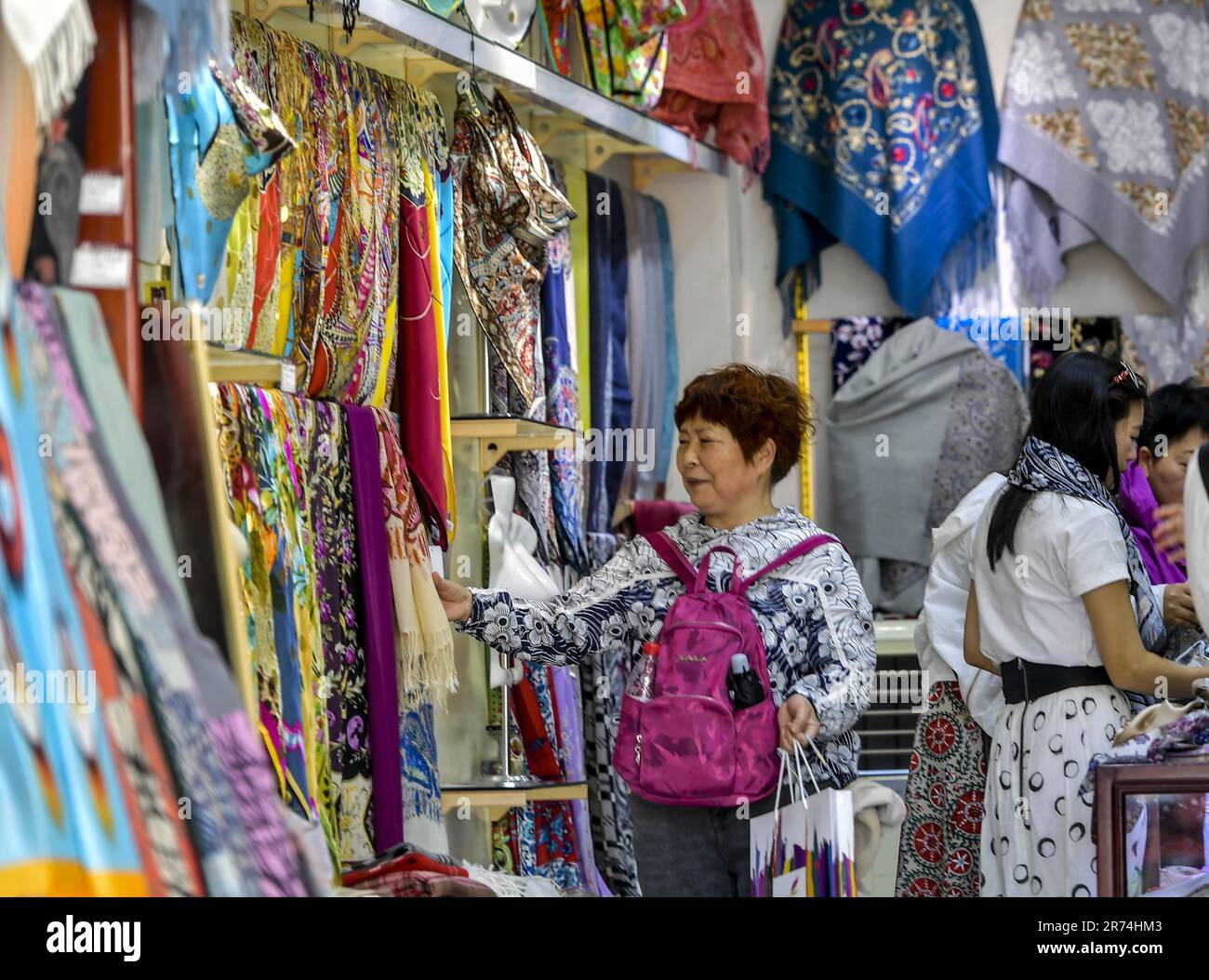 **CHINESE MAINLAND, HONG KONG, MACAU AND TAIWAN OUT** Tourists visit ...