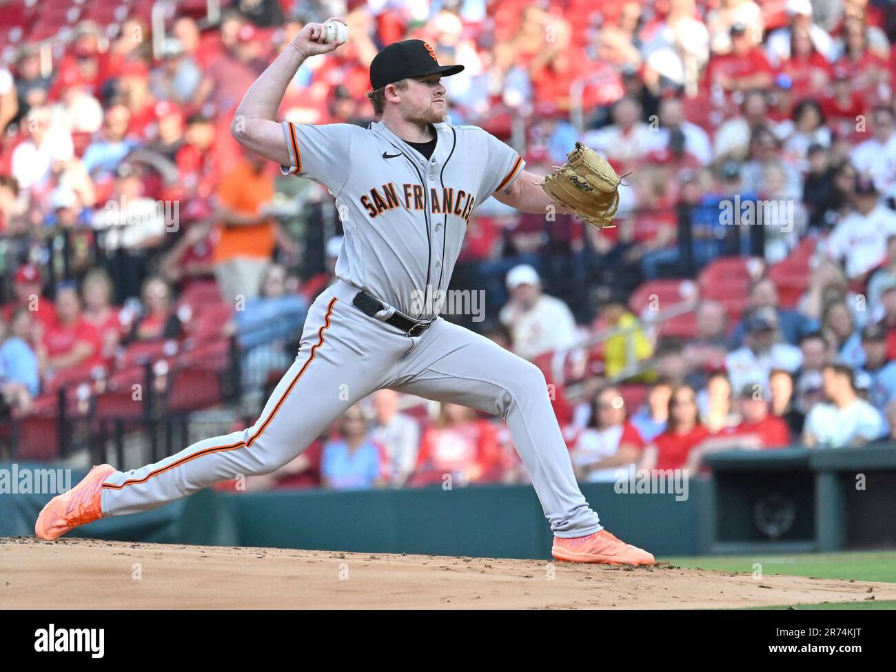 ST. LOUIS, MO - JUNE 12: San Francisco Giants starting pitcher Logan ...