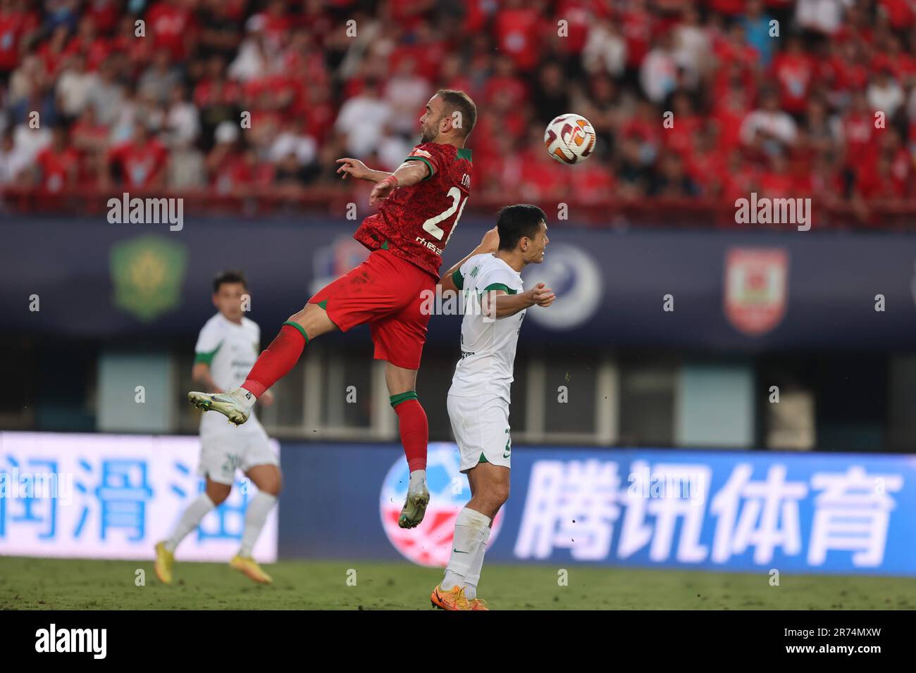 Henan Football Club 2-2 draw Zhejiang Professional Football Club at the ...