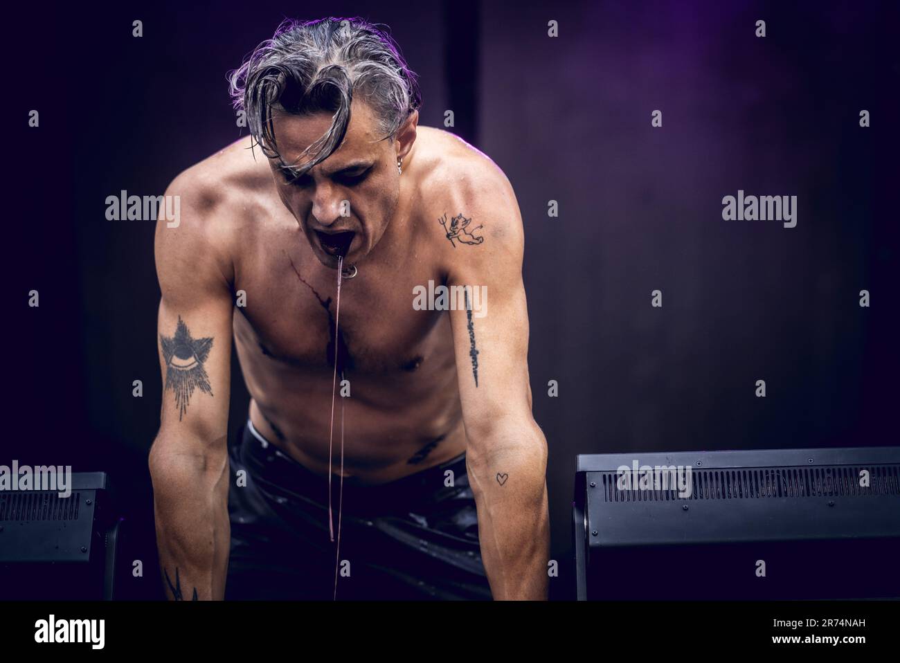 Australian band confidence man hi-res stock photography and images - Alamy