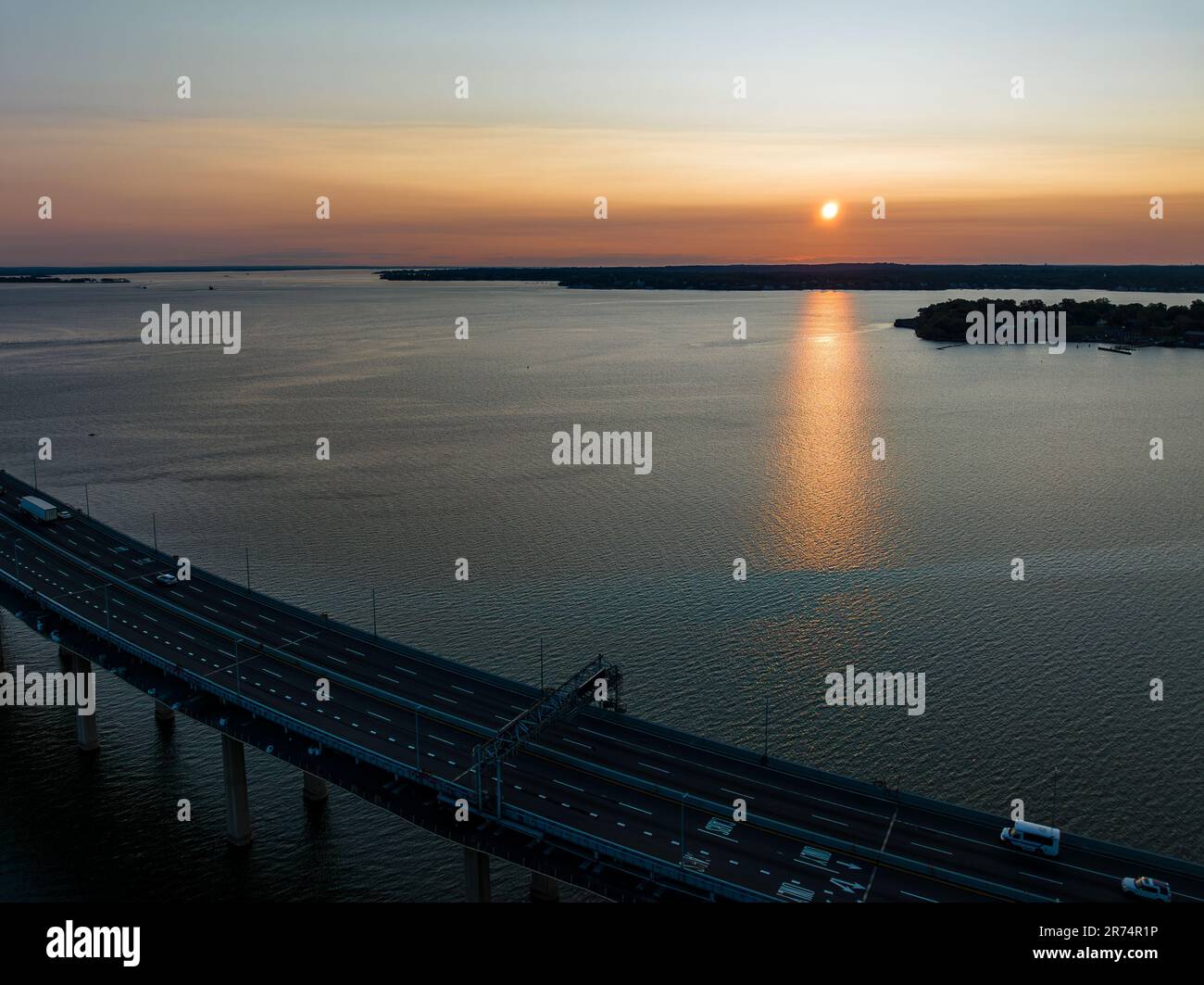 Throgs neck bridge hi-res stock photography and images - Alamy