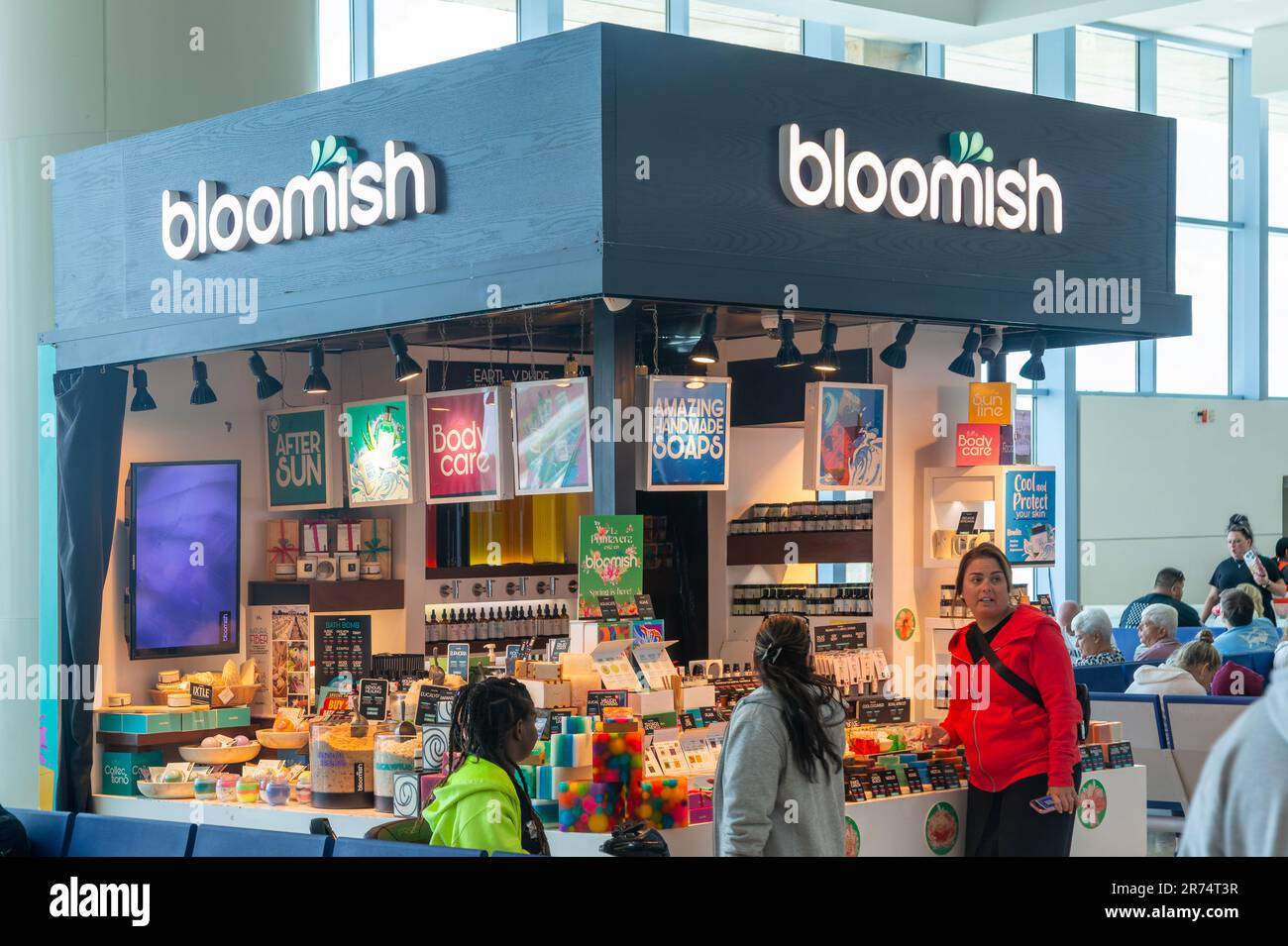 Bloomish store shop shopping area inside Cancun airport, Mexico Stock ...
