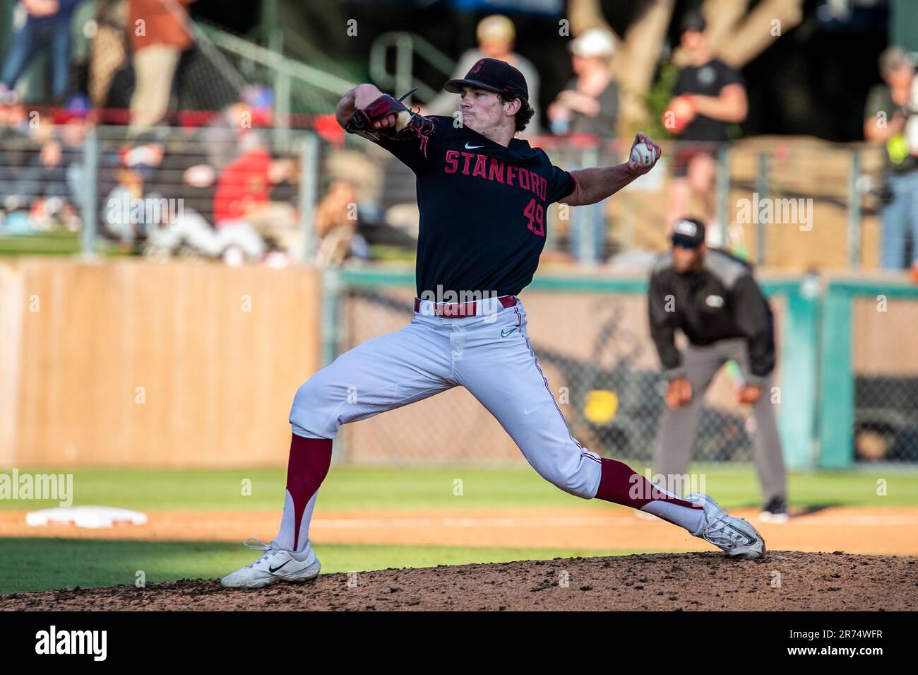 Womens college baseball hi-res stock photography and images - Alamy