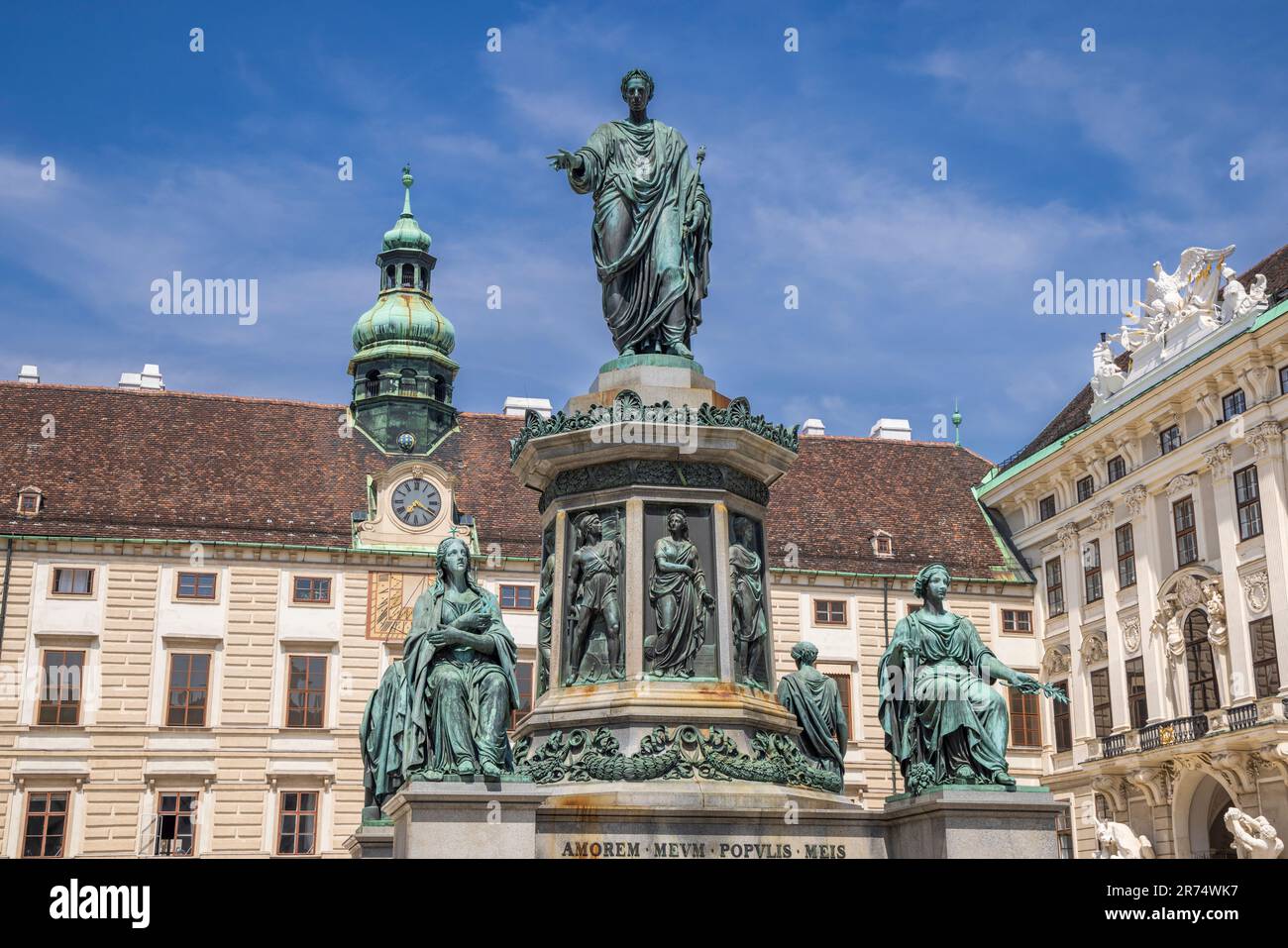 Emperor Franz I sculpture in the Inner Burghof of the Hofburg Palace ...